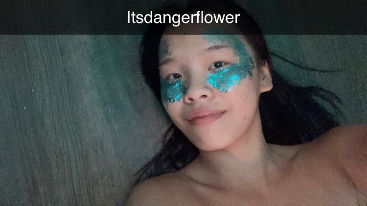 Glitter for new years | Scrolller