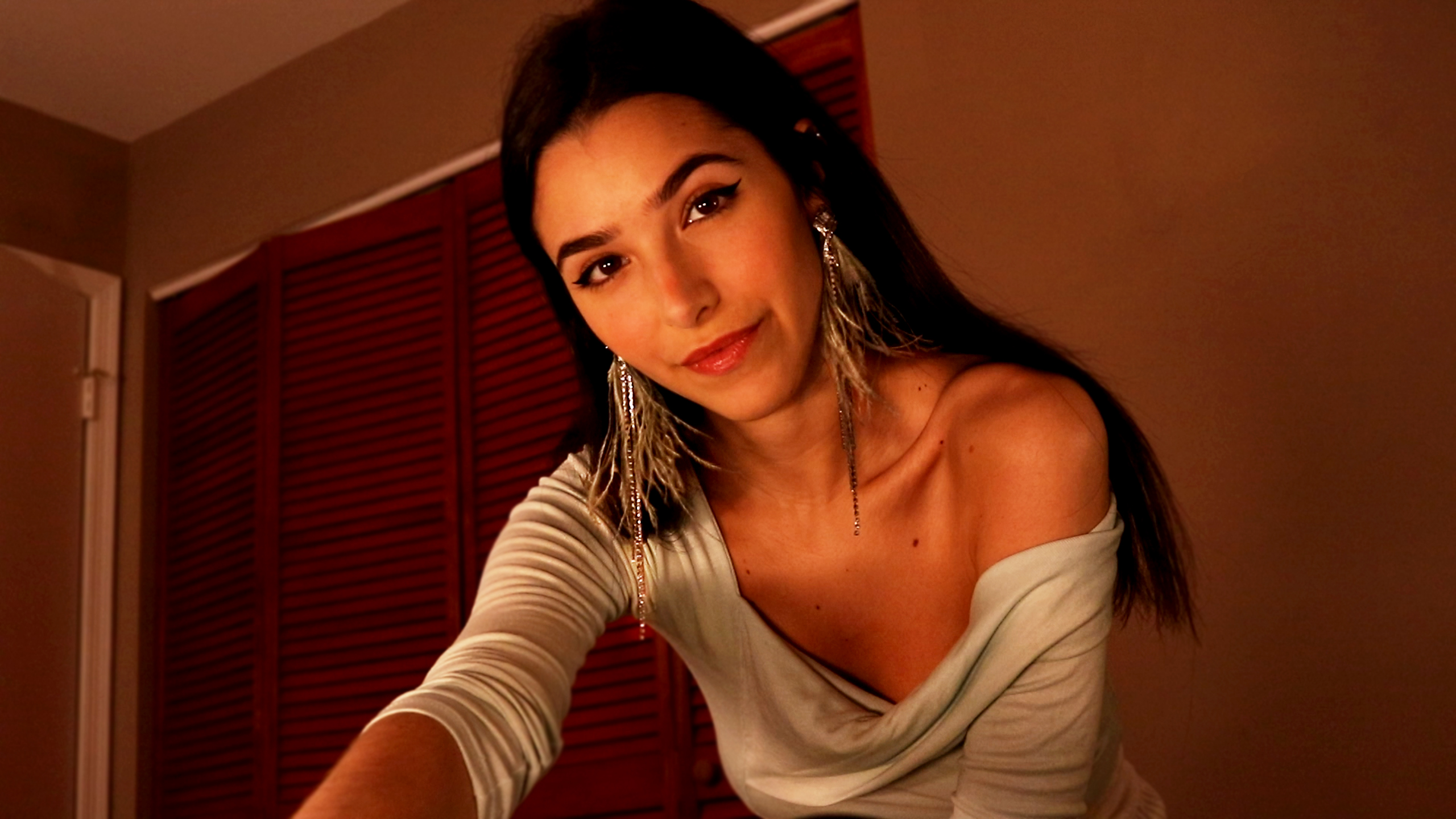 Glow takes care of you | Scrolller