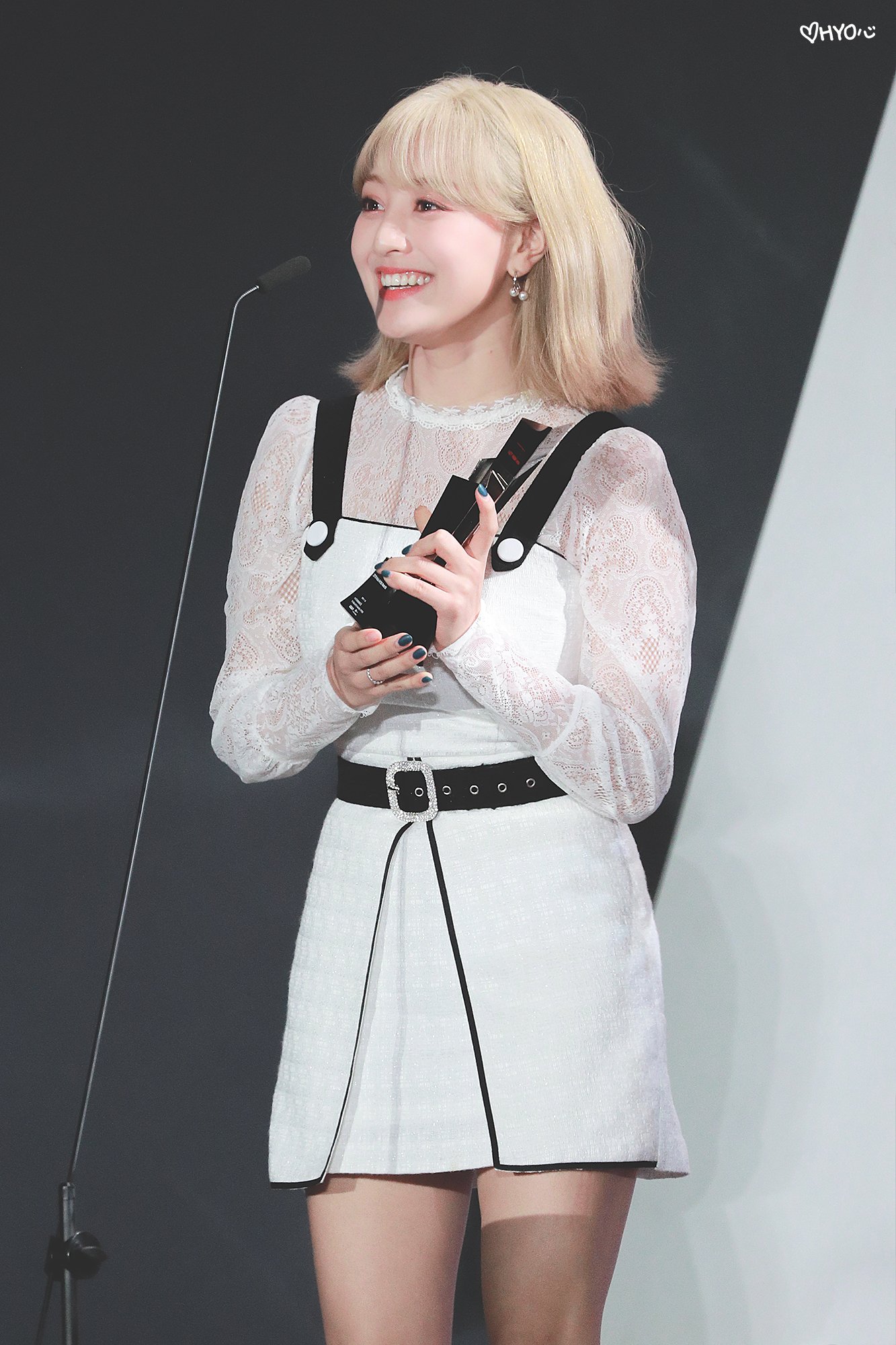 Glowing Jihyo | Scrolller