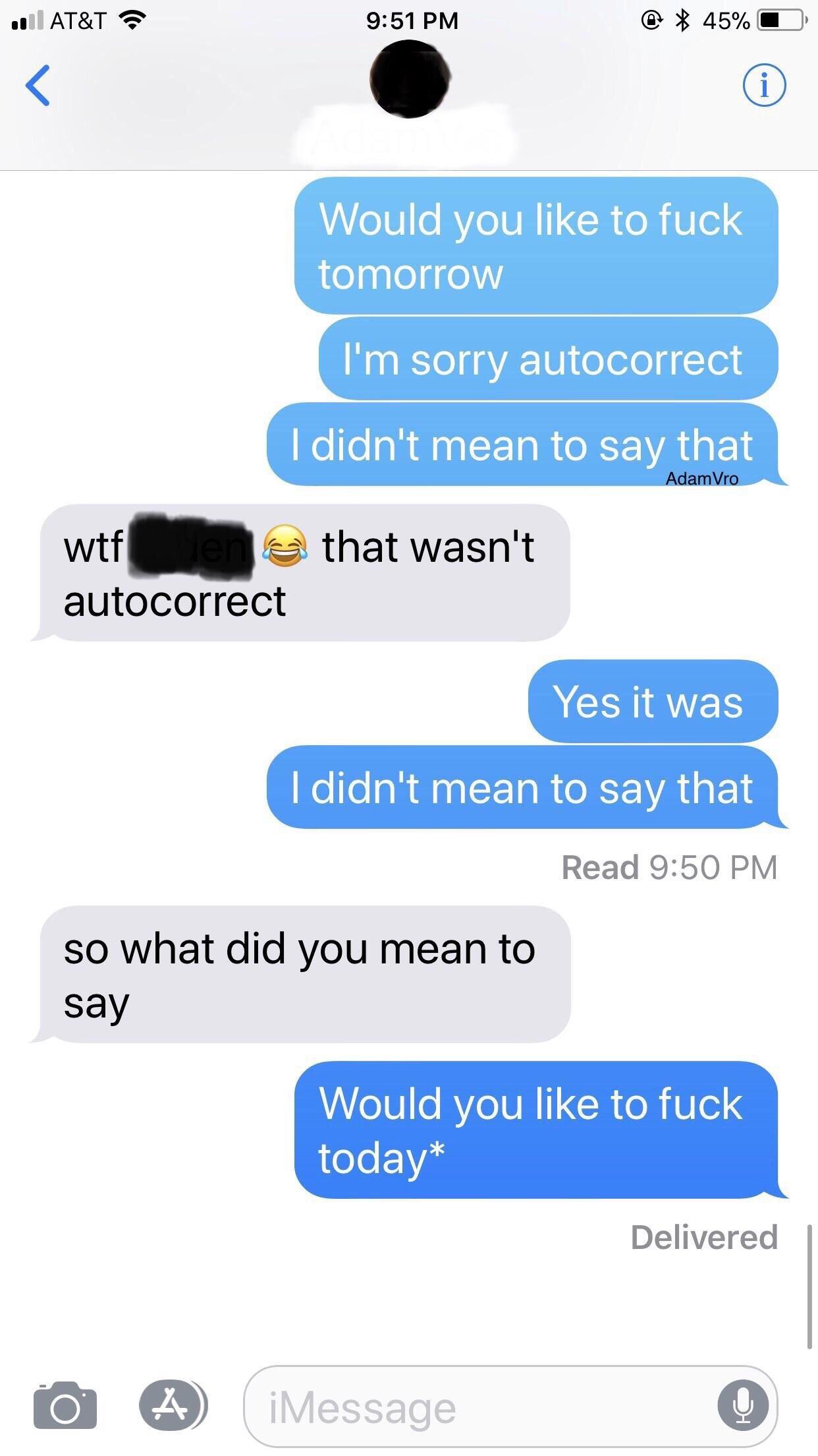 God damn autocorrect | Scrolller