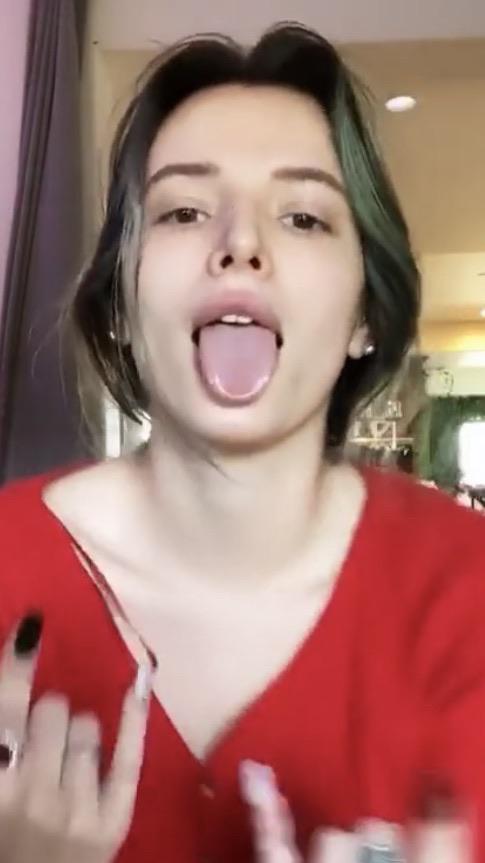 God I love Bella | Scrolller