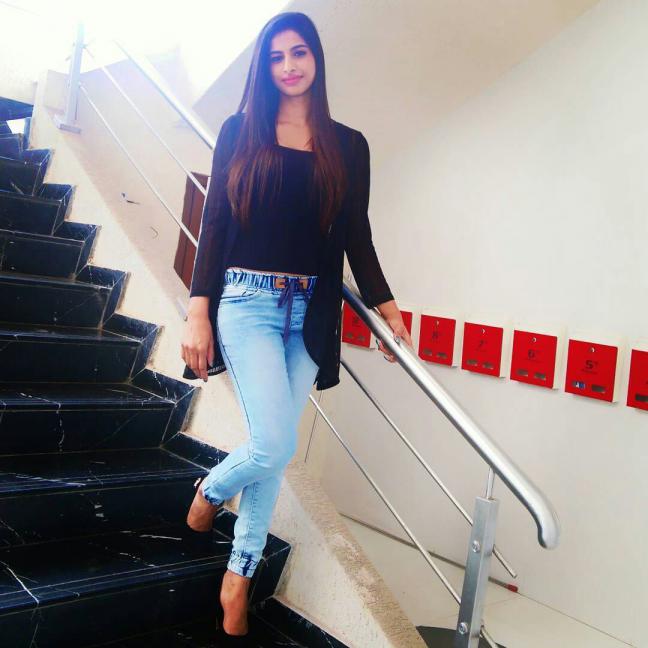 Going down | Scrolller