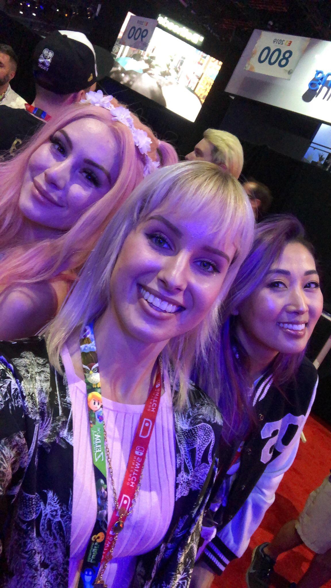 Going to an E3 panel | Scrolller