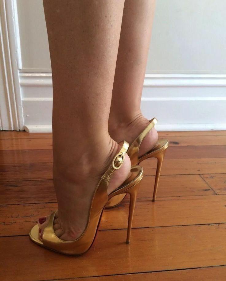 Gold standard | Scrolller