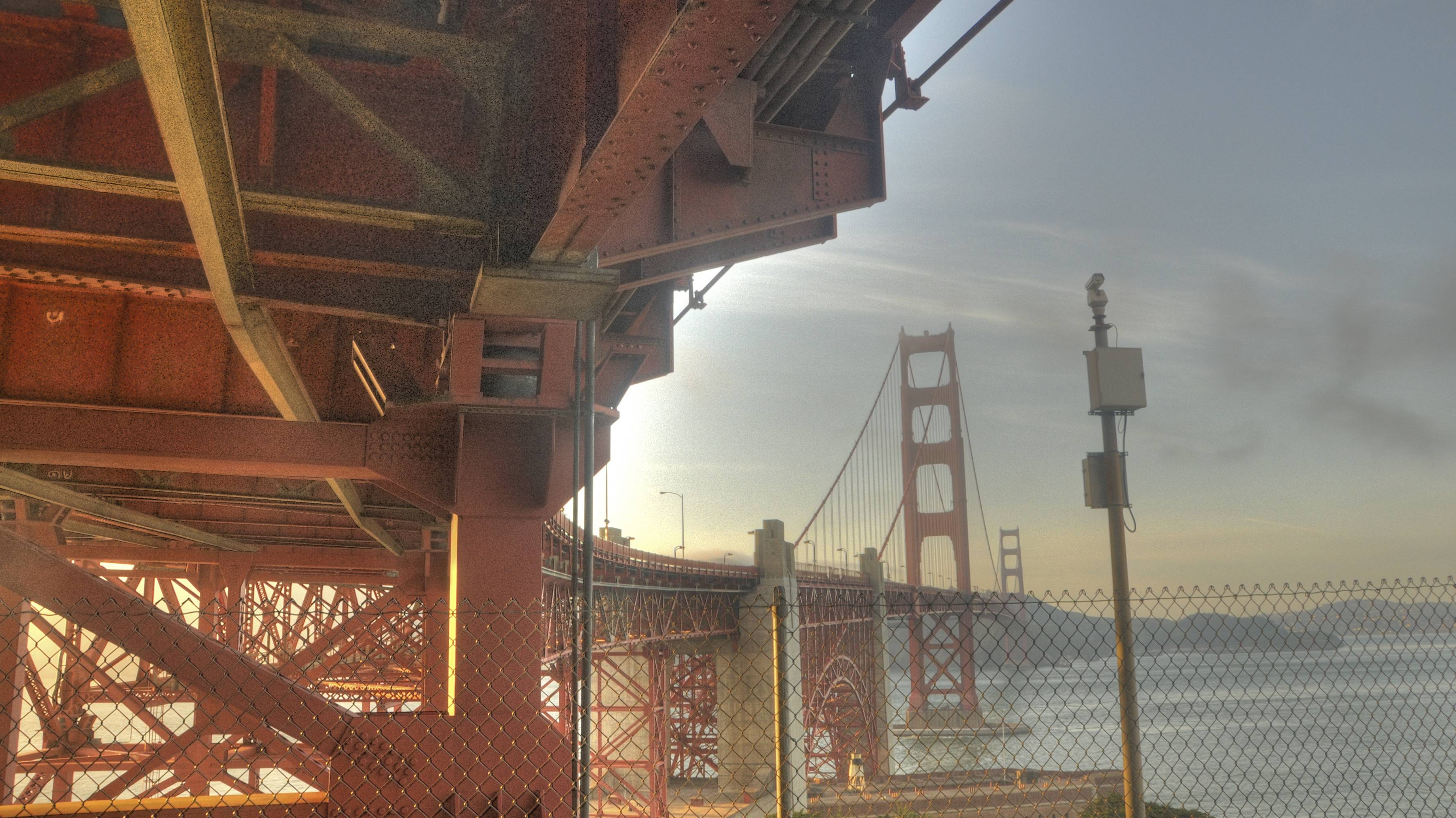 Goldengate from below | Scrolller