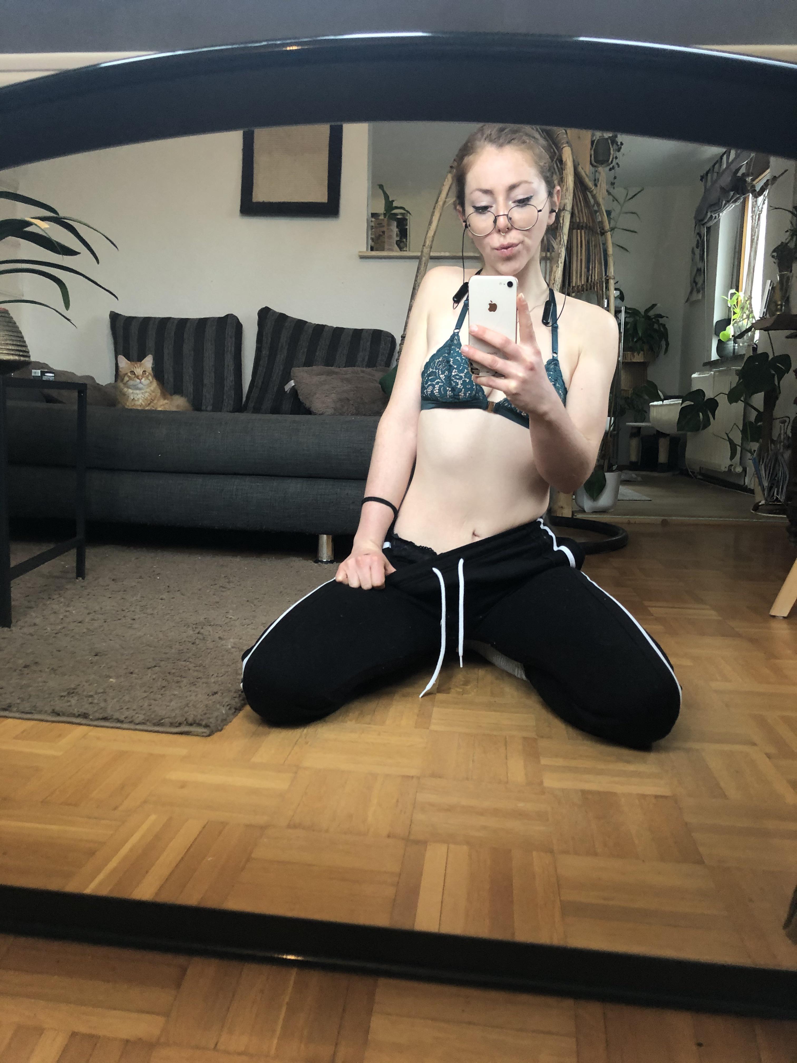 Good Morning From Germany 👅 | Scrolller