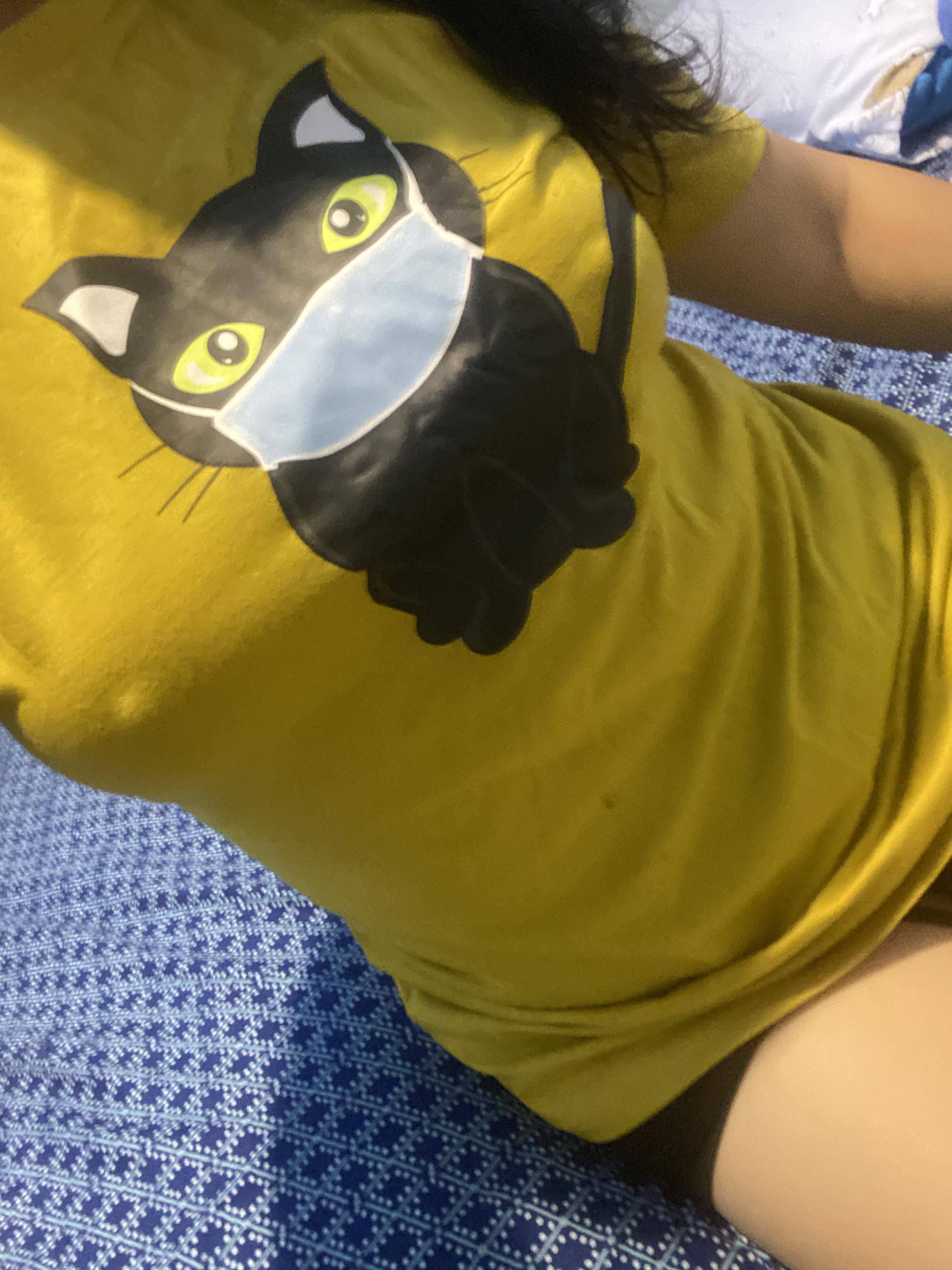 Good Morning loves.. Don’t forget to wear facemask..A reminder from my pussy..😘😘😘 | Scrolller