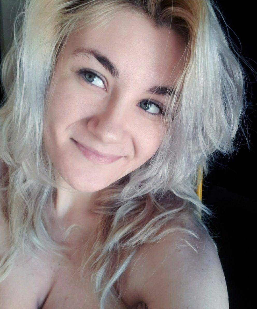 Good morning. Would ya look at that bedhead? | Scrolller