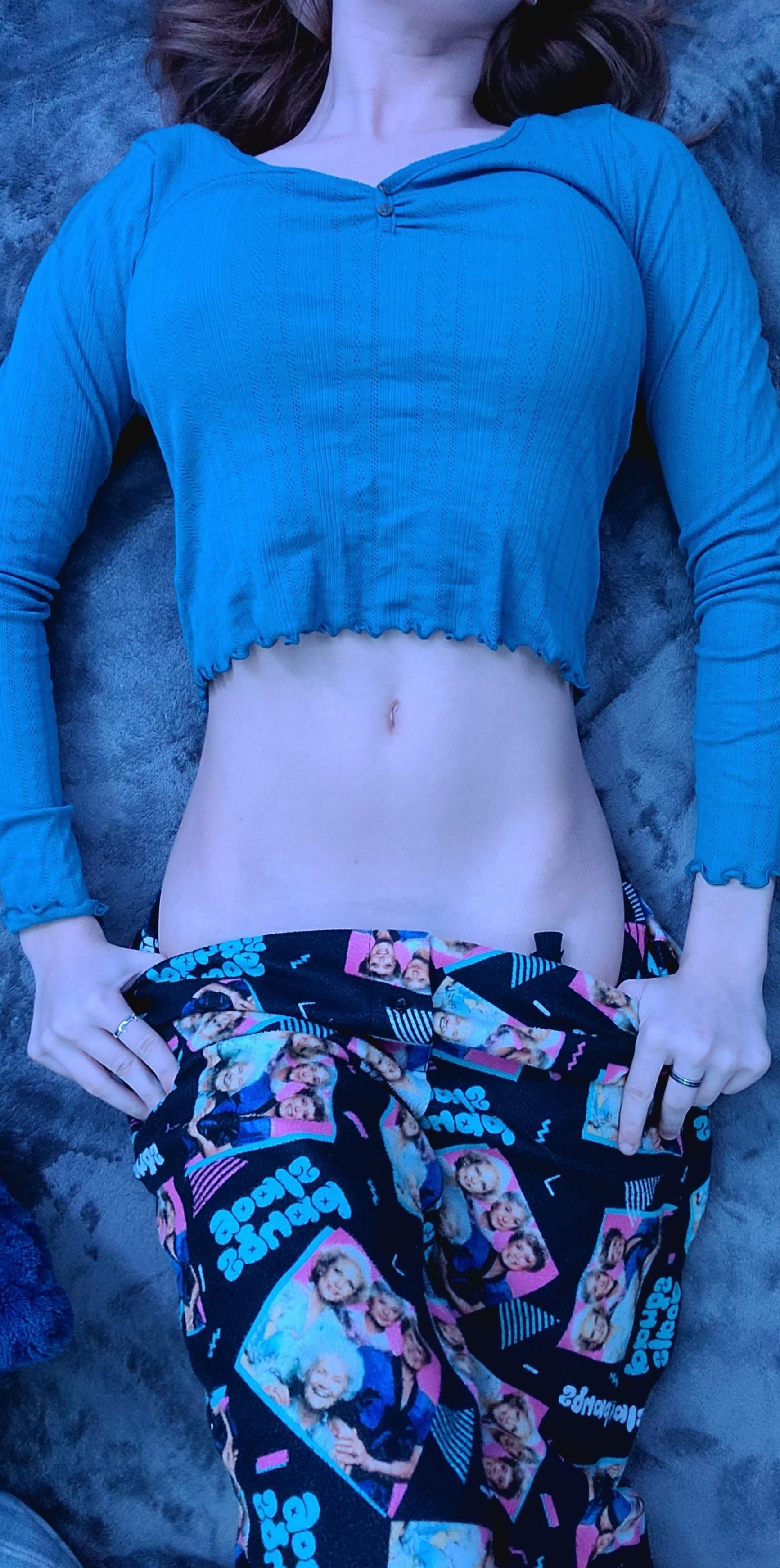Good Night π΄ Scrolller