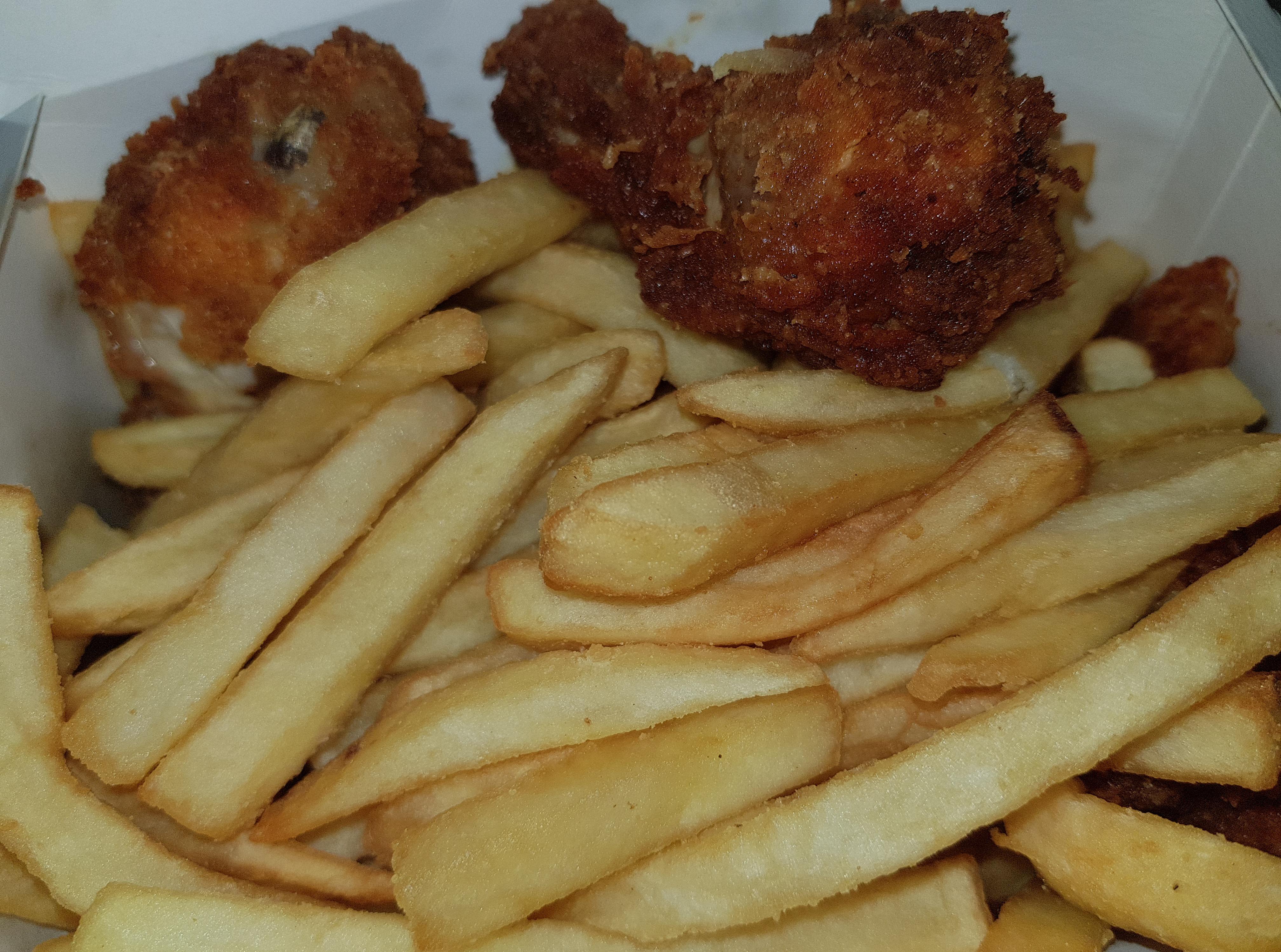 Good old box of chicken and crispy chips/fries! Can never go wrong! | Scrolller