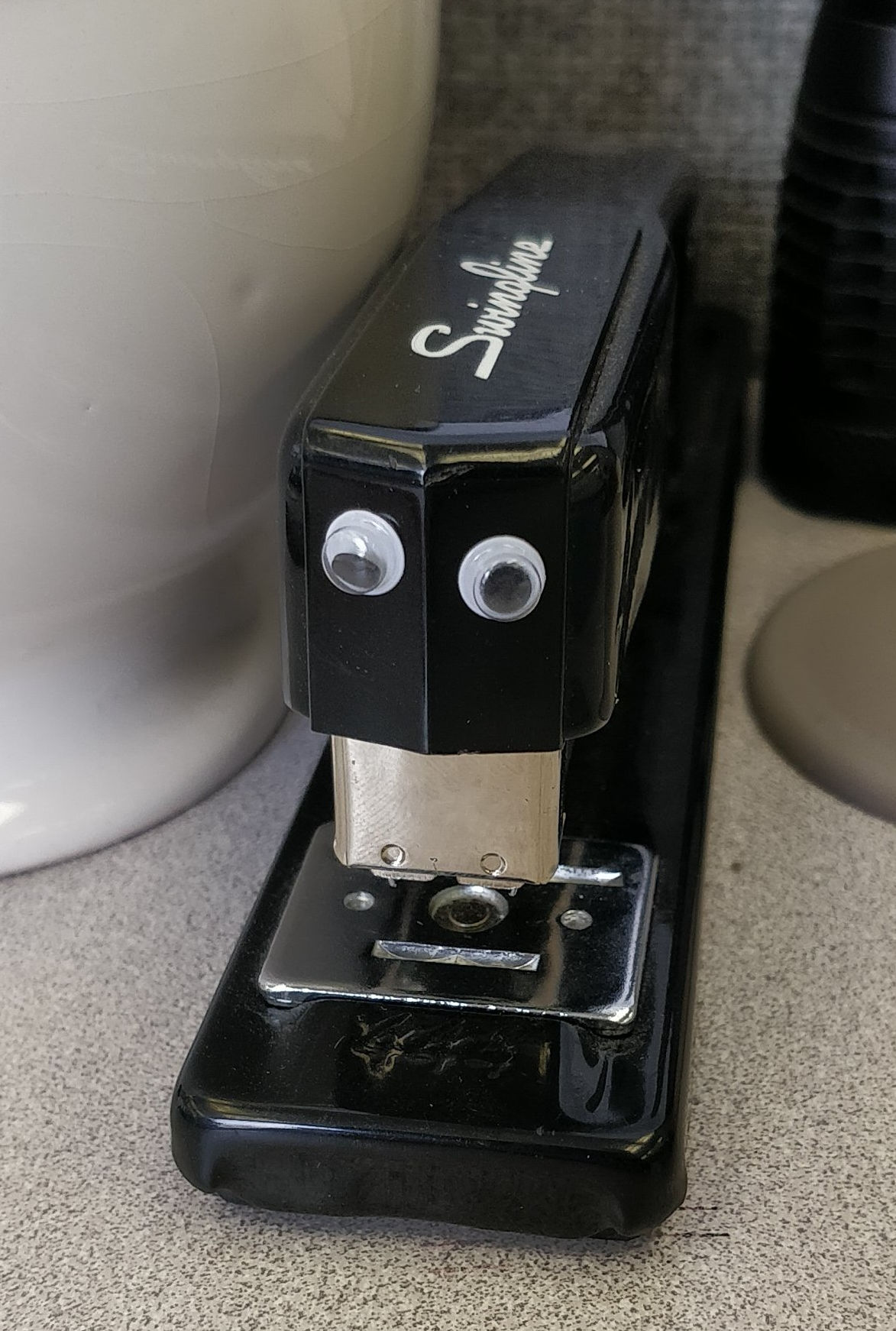 Googly Eyed Stapler - For When Your Pages Needs some Googly Goodness | Scrolller