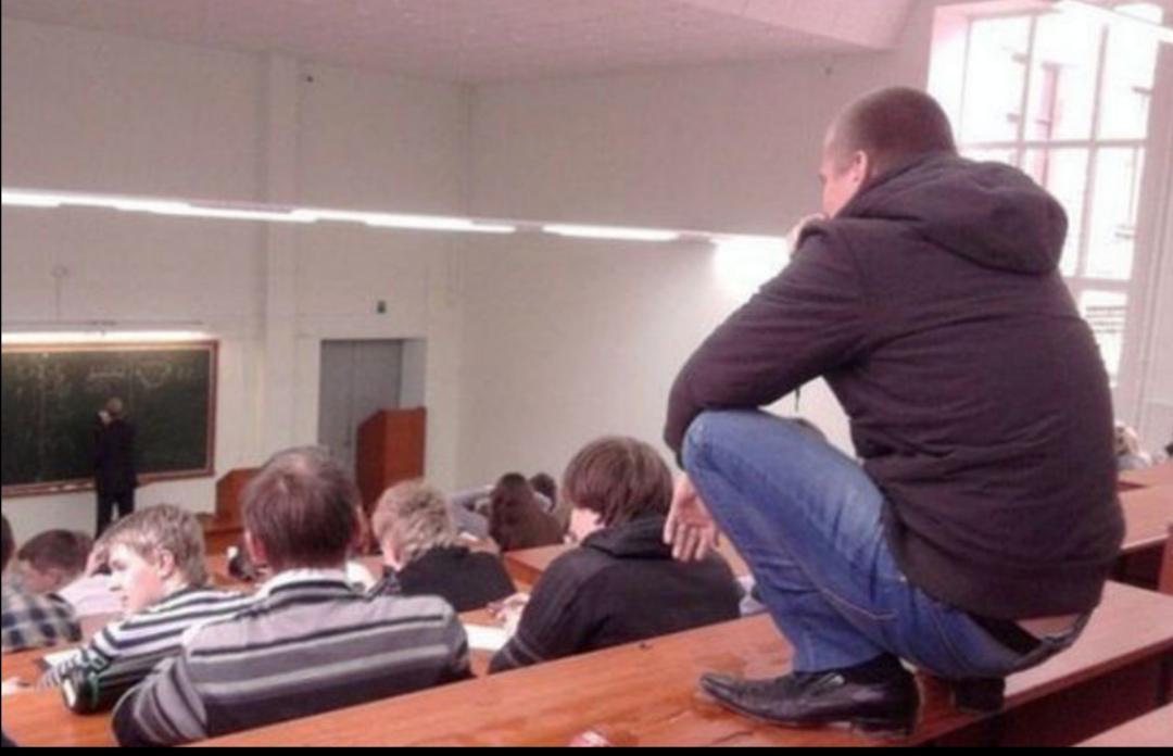 Gopnik squat in lecture hall | Scrolller