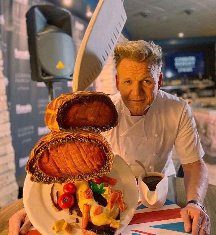Gordon Ramsay’s Birthday Cake | Scrolller