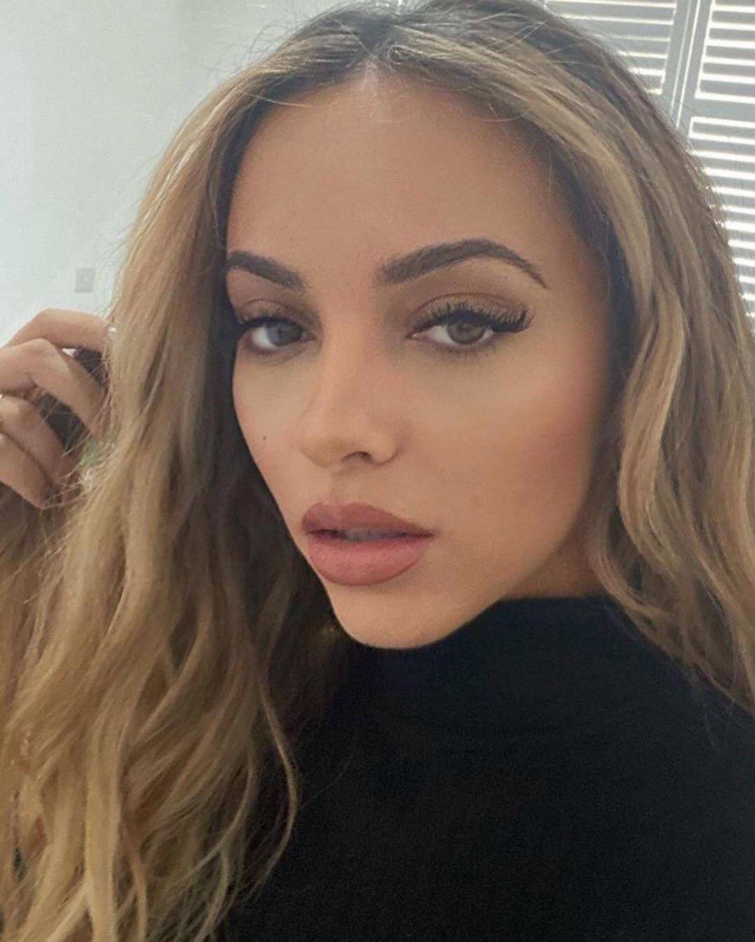 Gorgeous goddess | Scrolller