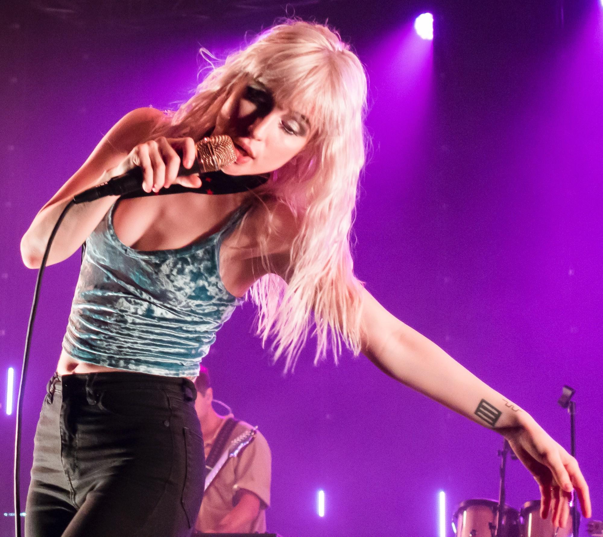 Gorgeous Hayley | Scrolller