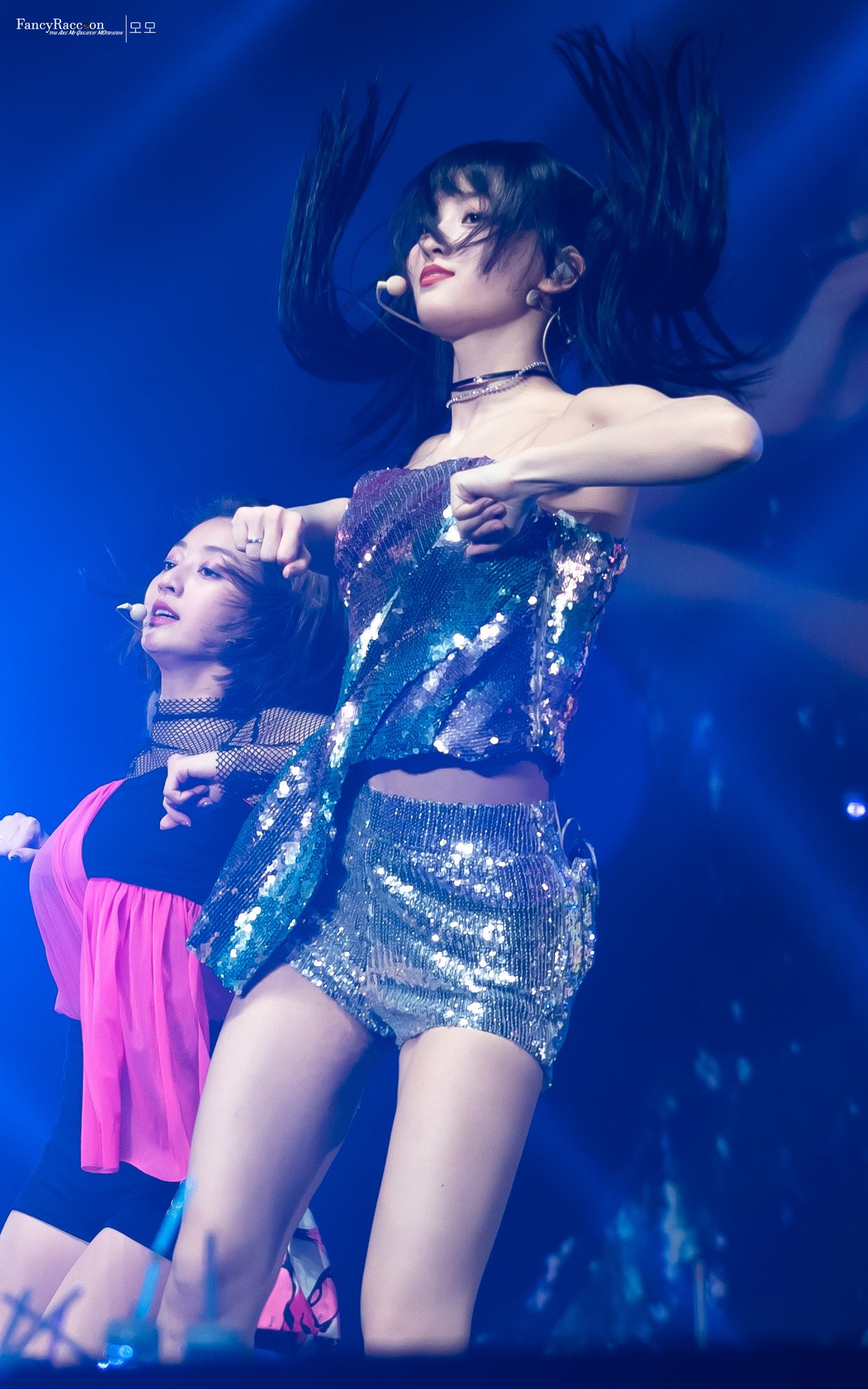 Gorgeous Momo & Jihyo! | Scrolller