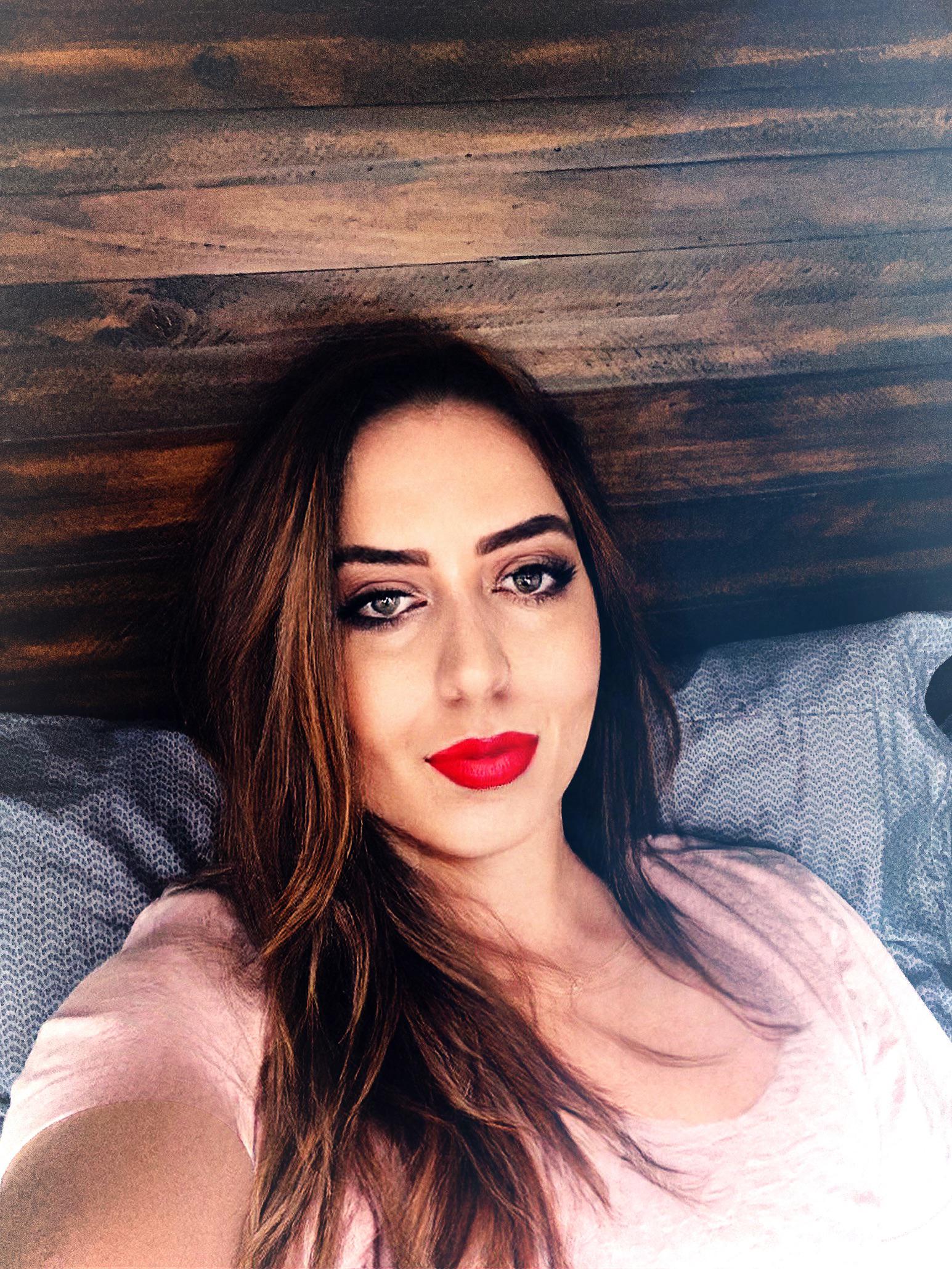 Got a little heavy on the makeup. Too slutty? | Scrolller