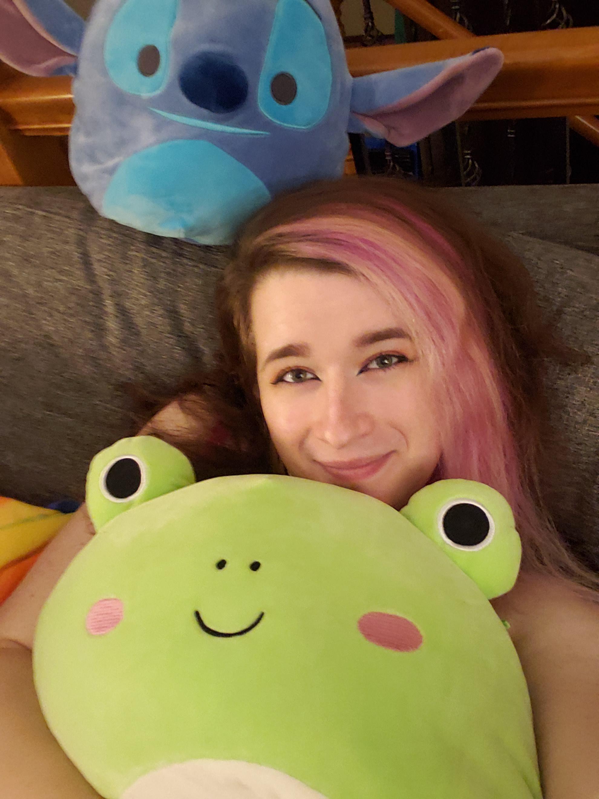 Got a new stuffie! Her name is Wendy! ☺ Daddy's Stitch is keeping an eye over my shoulder 😋 ...