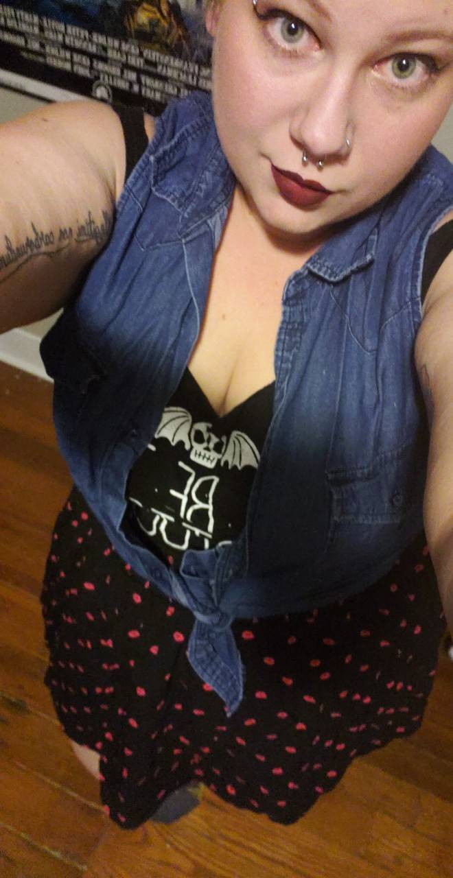 Goth kitty baby | Scrolller