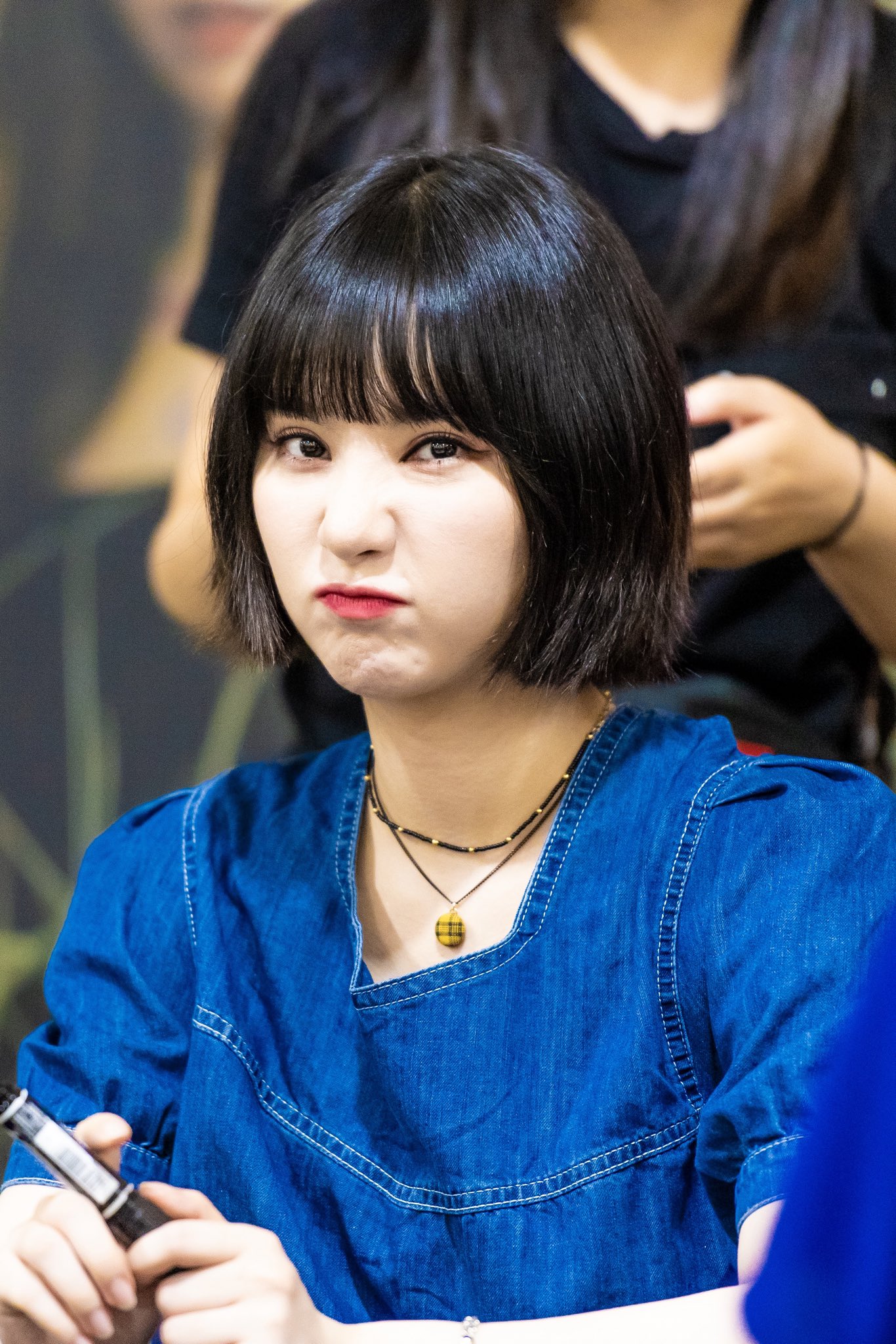 Grumpy Eunha | Scrolller