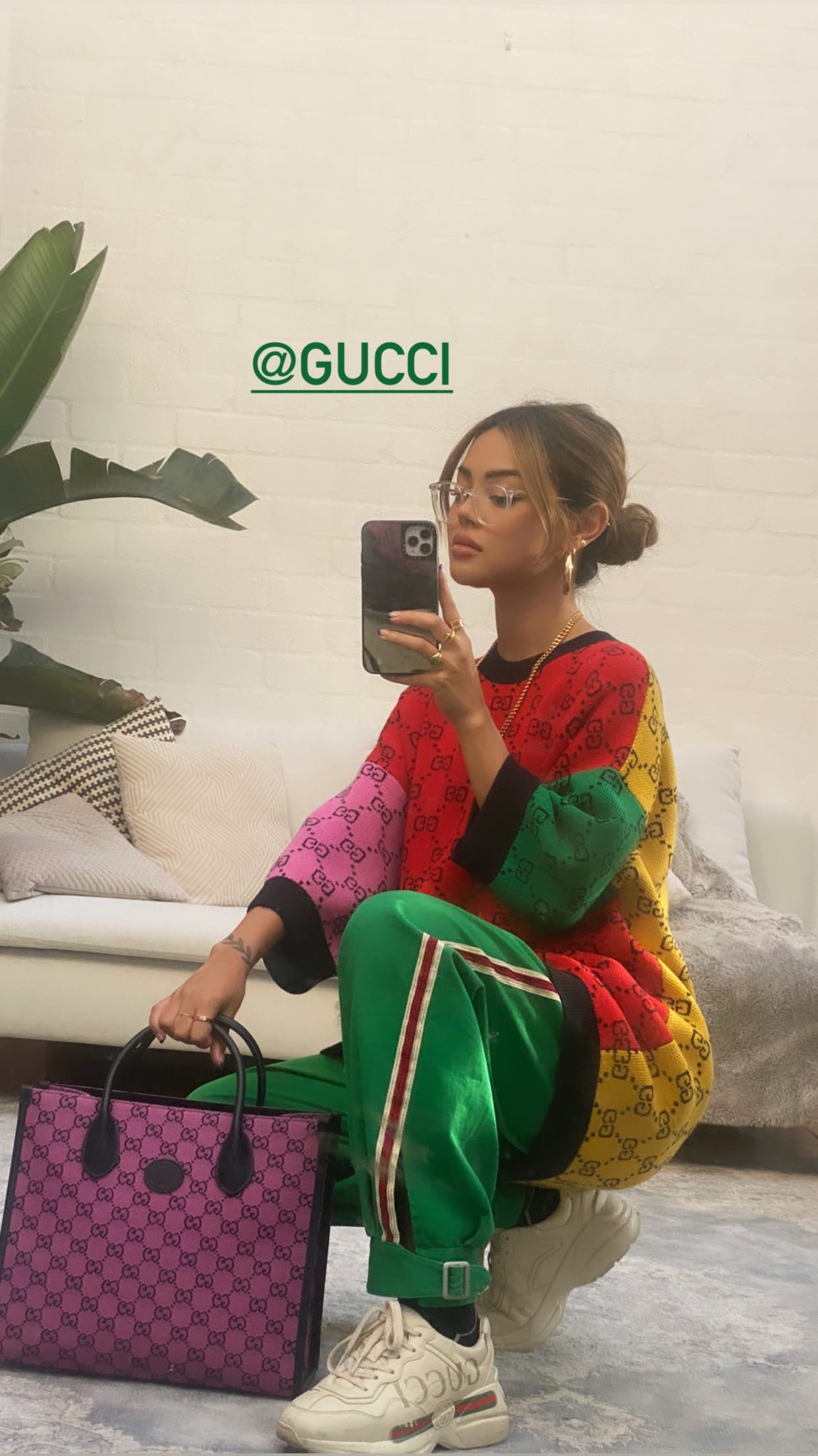 Gucci Girl | Scrolller