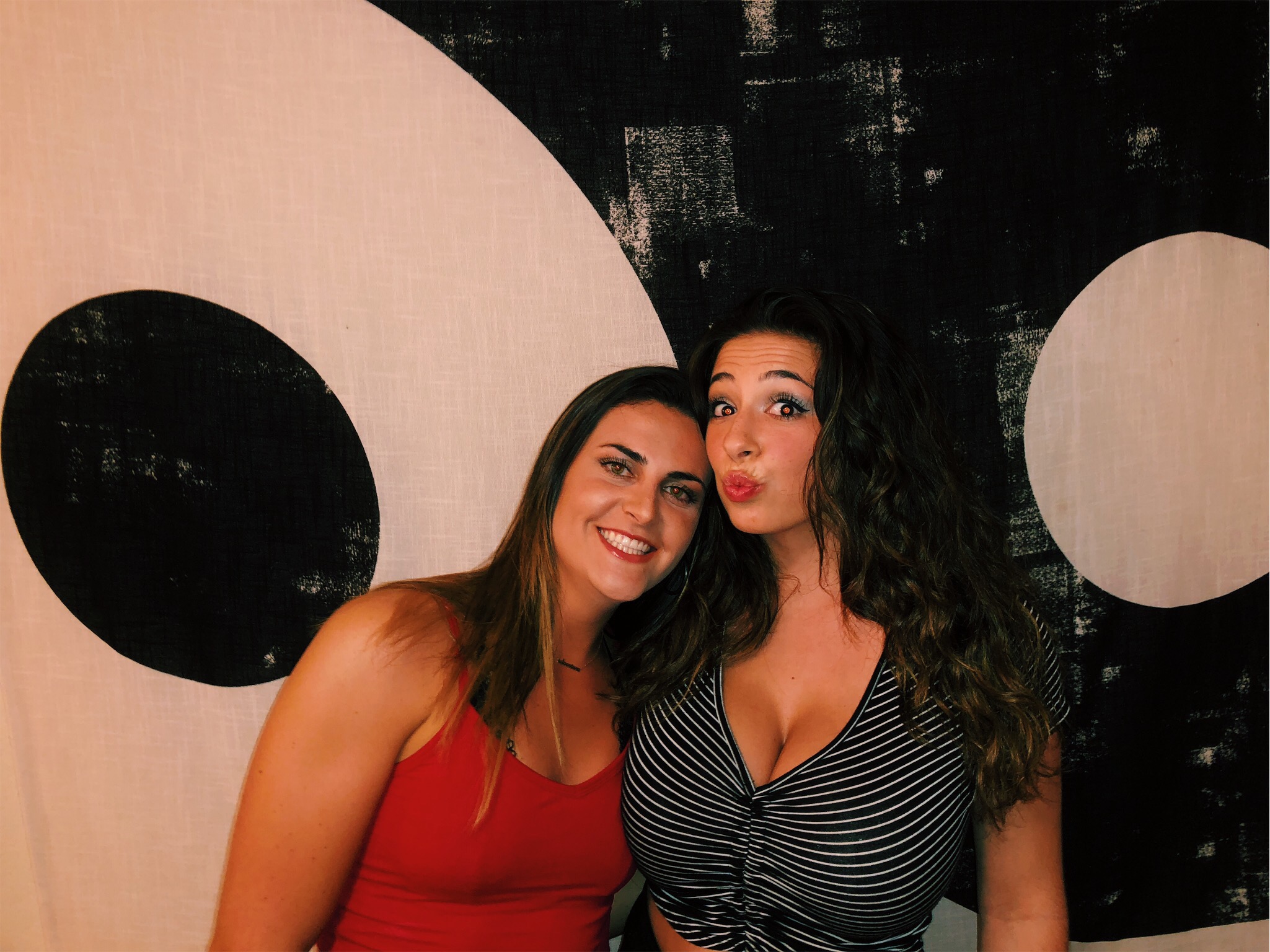 Guess who got the free drinks | Scrolller