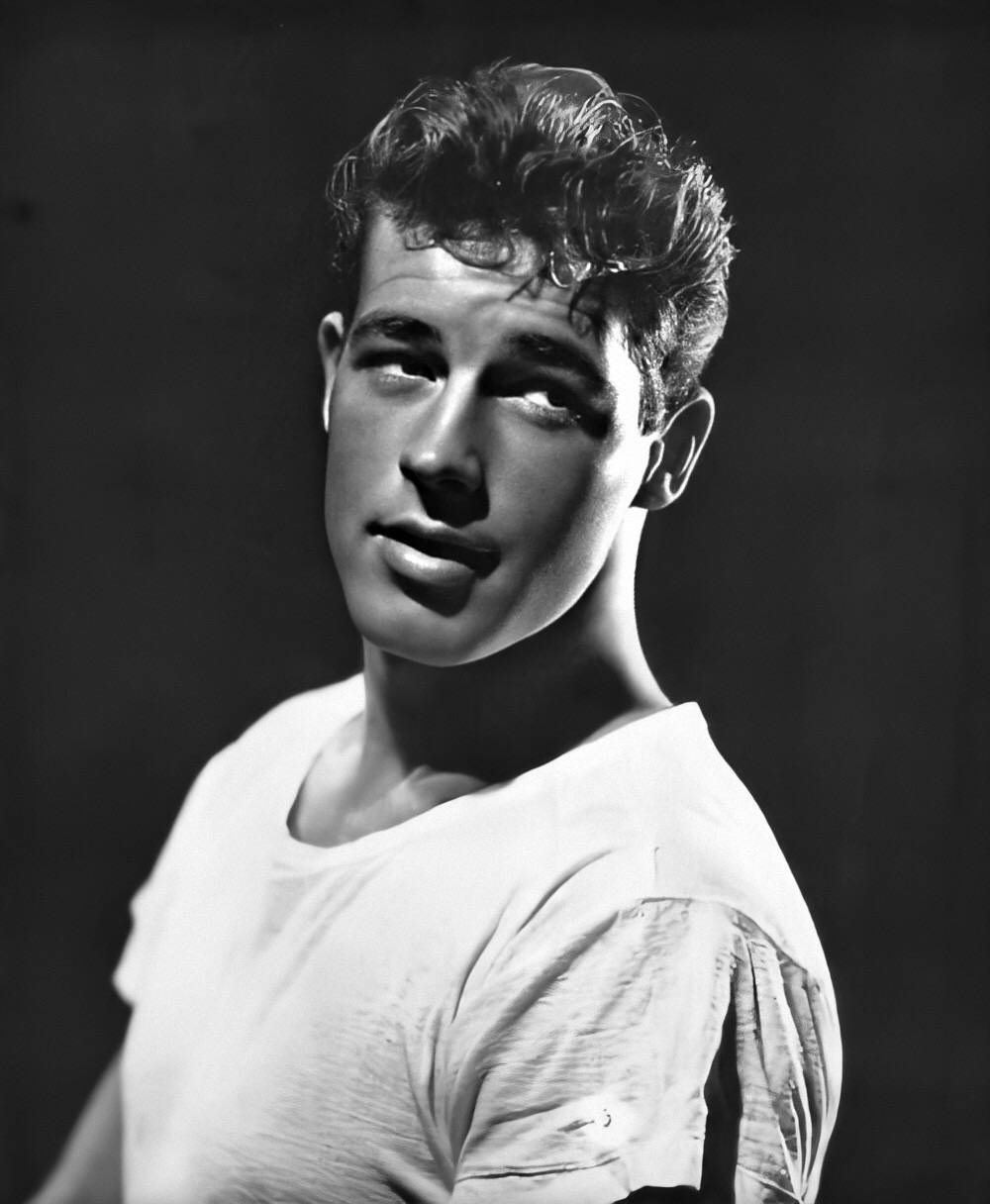 Guy Madison, 1945 | Scrolller