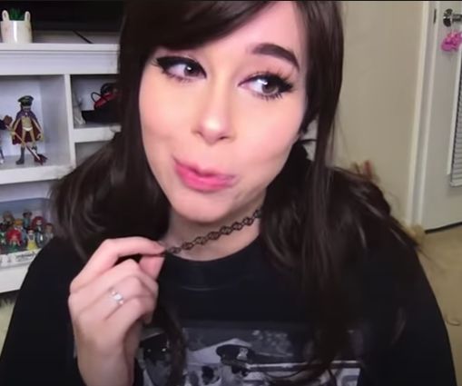 Guys I Cant Help It She Is Just So Hot Source Shoe0nhead Scrolller