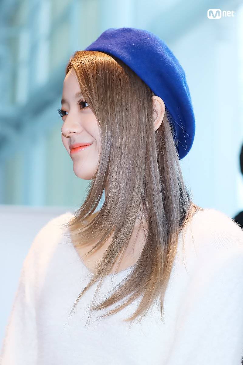 Gyuri ear | Scrolller