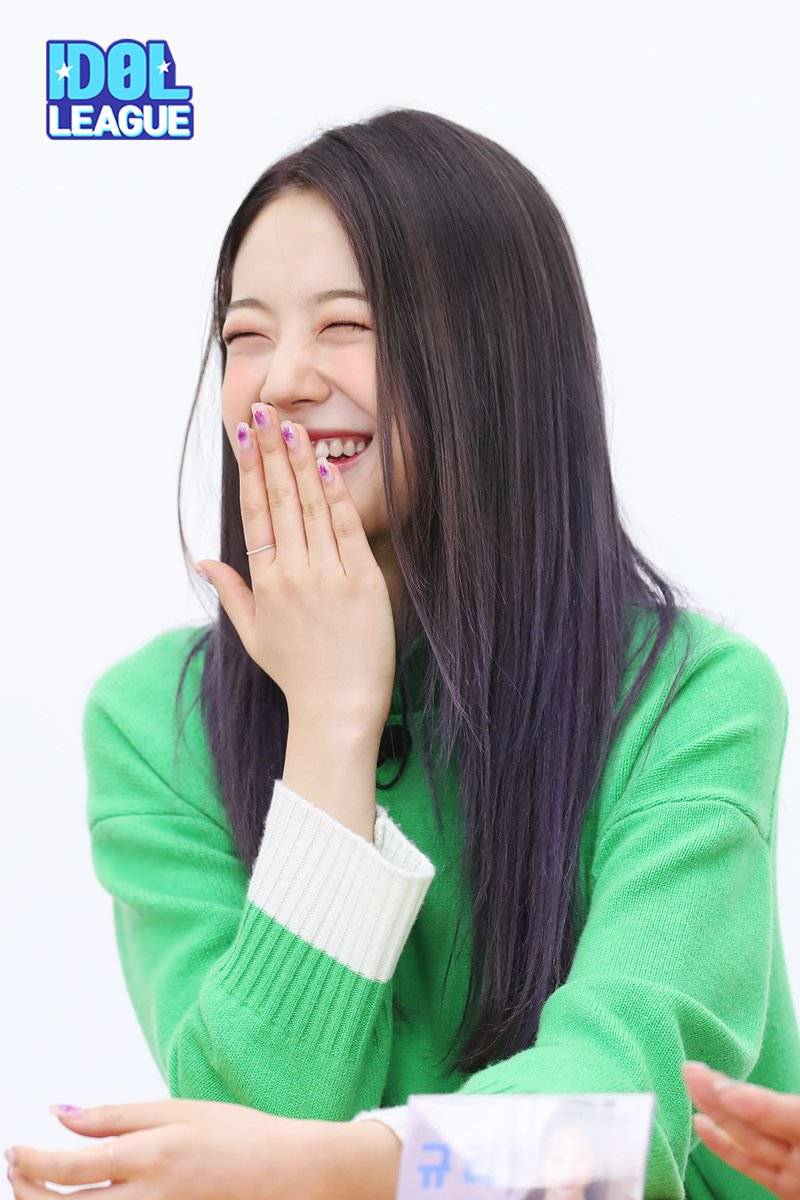 Gyuri giggles | Scrolller