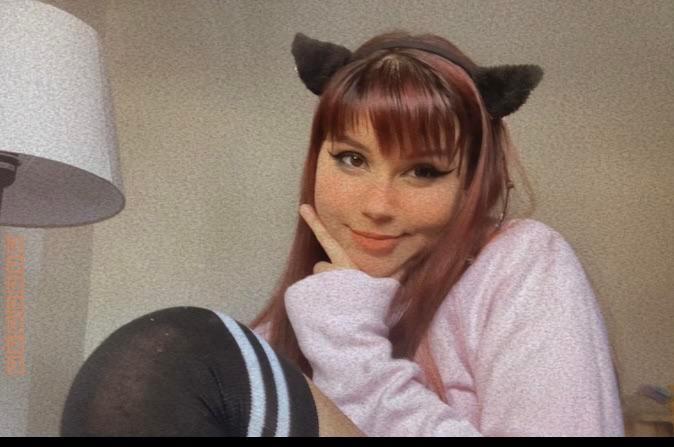 Haiii uwu | Scrolller