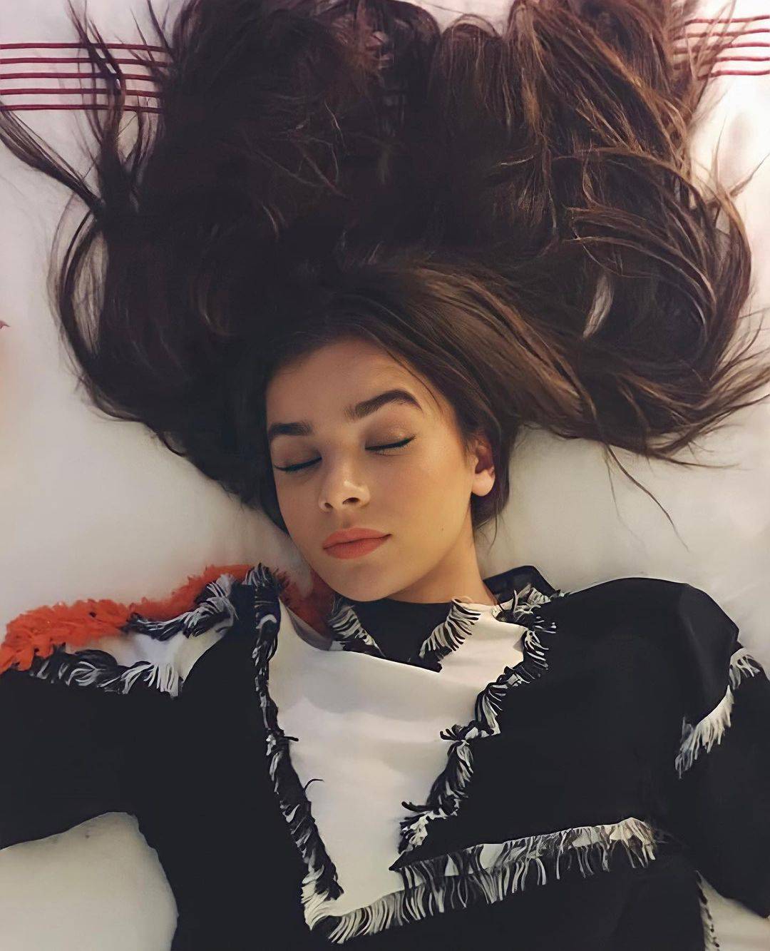 Hailee after eating turkey | Scrolller