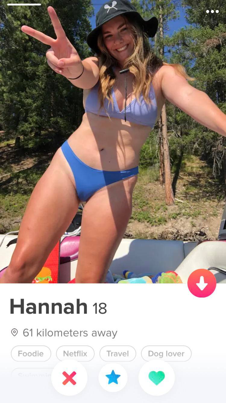 Hannahs cameltoe | Scrolller