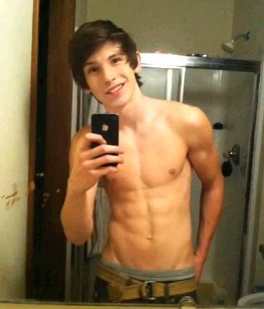 Happy Dude | Scrolller