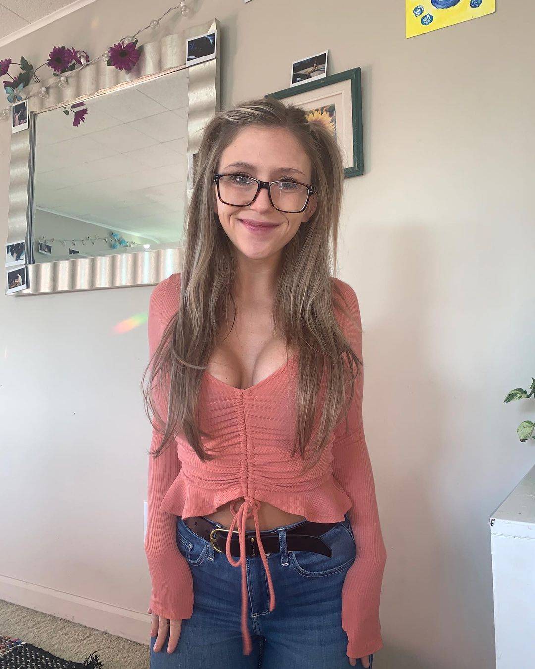 Happy Friday | Scrolller