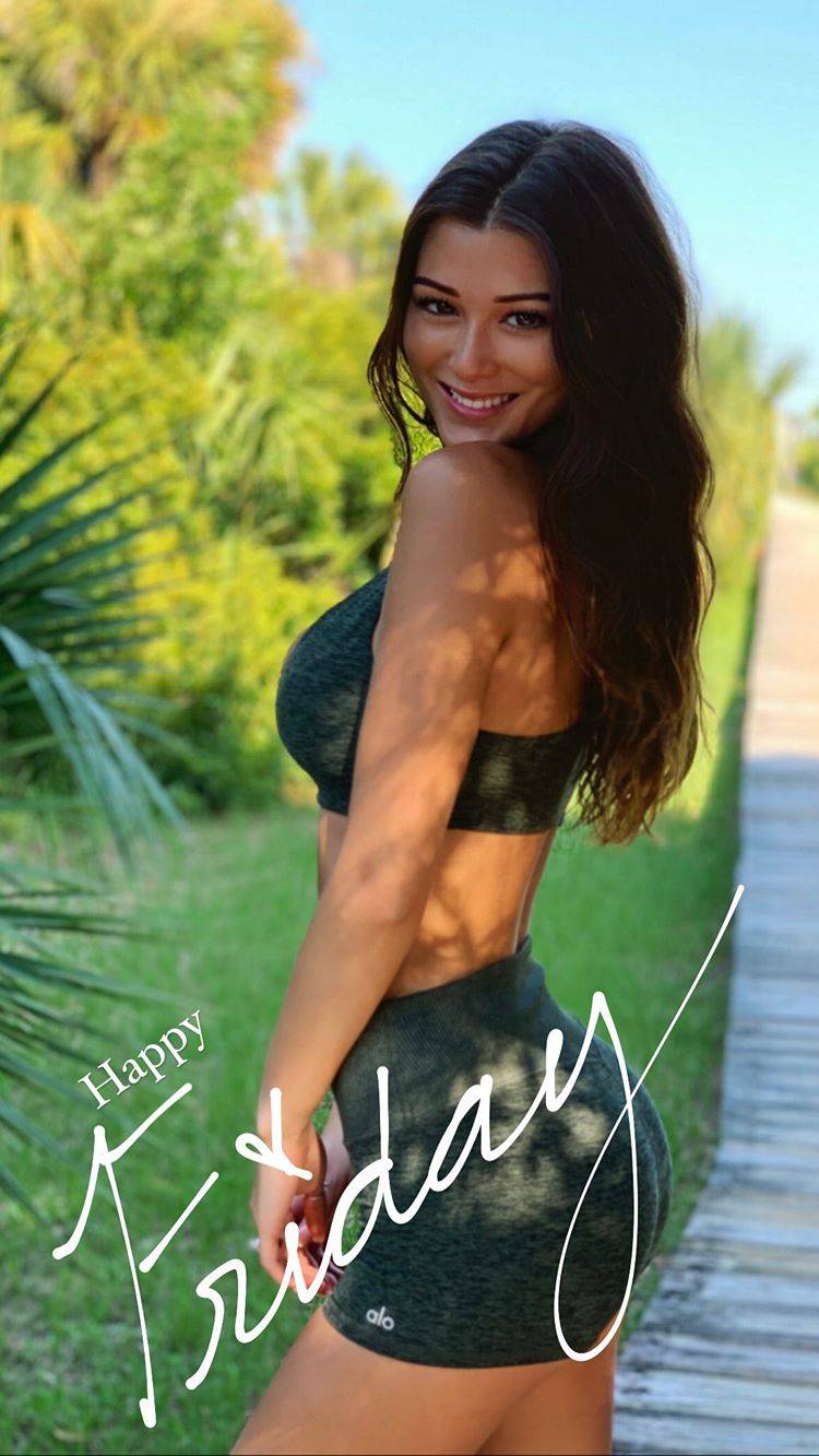 Happy Friday | Scrolller