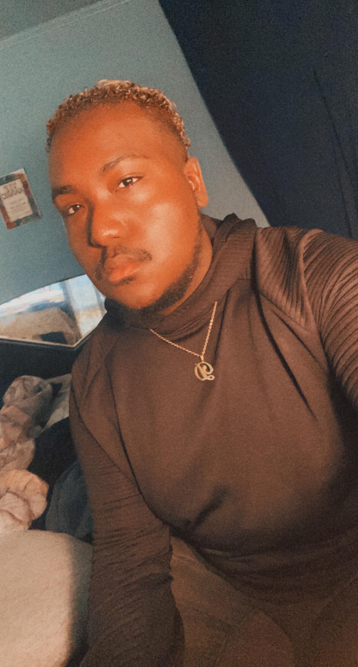 Happy Friday ! (Over 18). | Scrolller