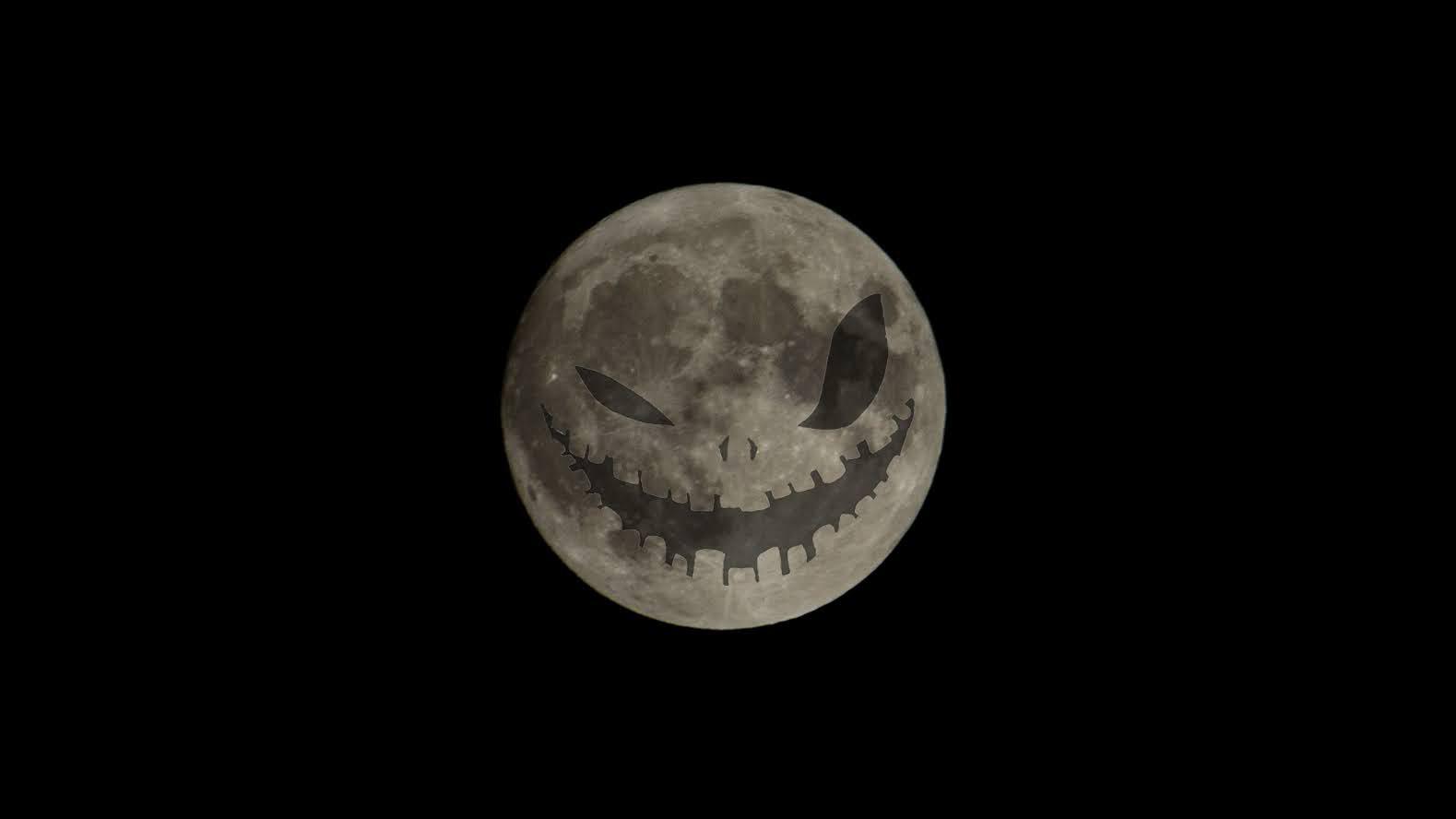 Happy Halloween from the moon! | Scrolller
