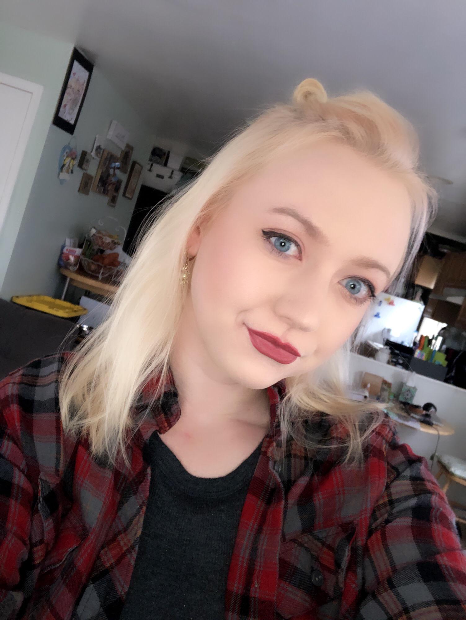 Happy hump day friends !!!🐫 | Scrolller