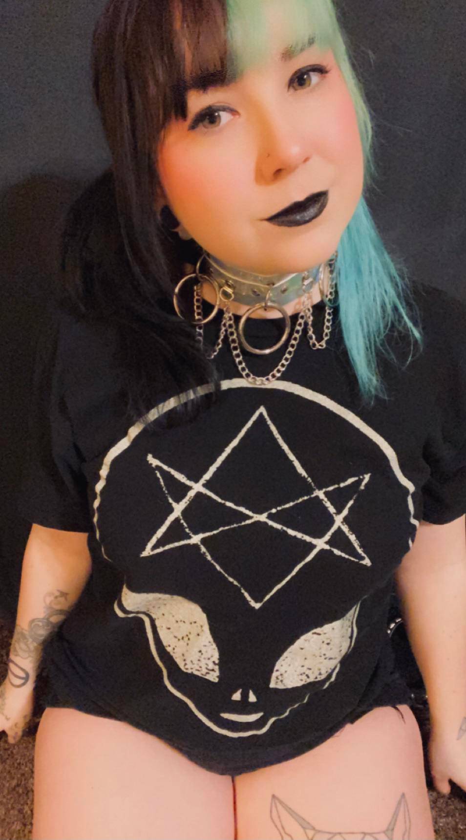 Happy Thursday bbs 🖤 | Scrolller