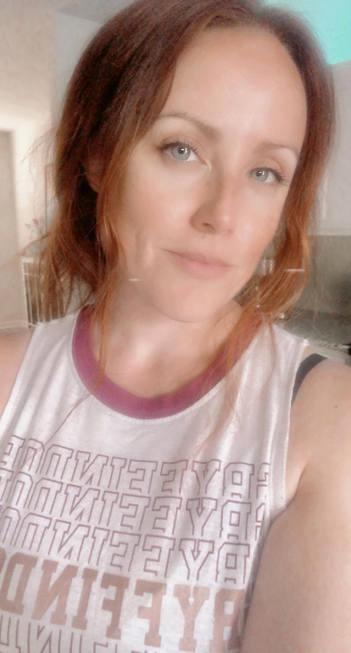 Happy Tuesday 💋 Scrolller