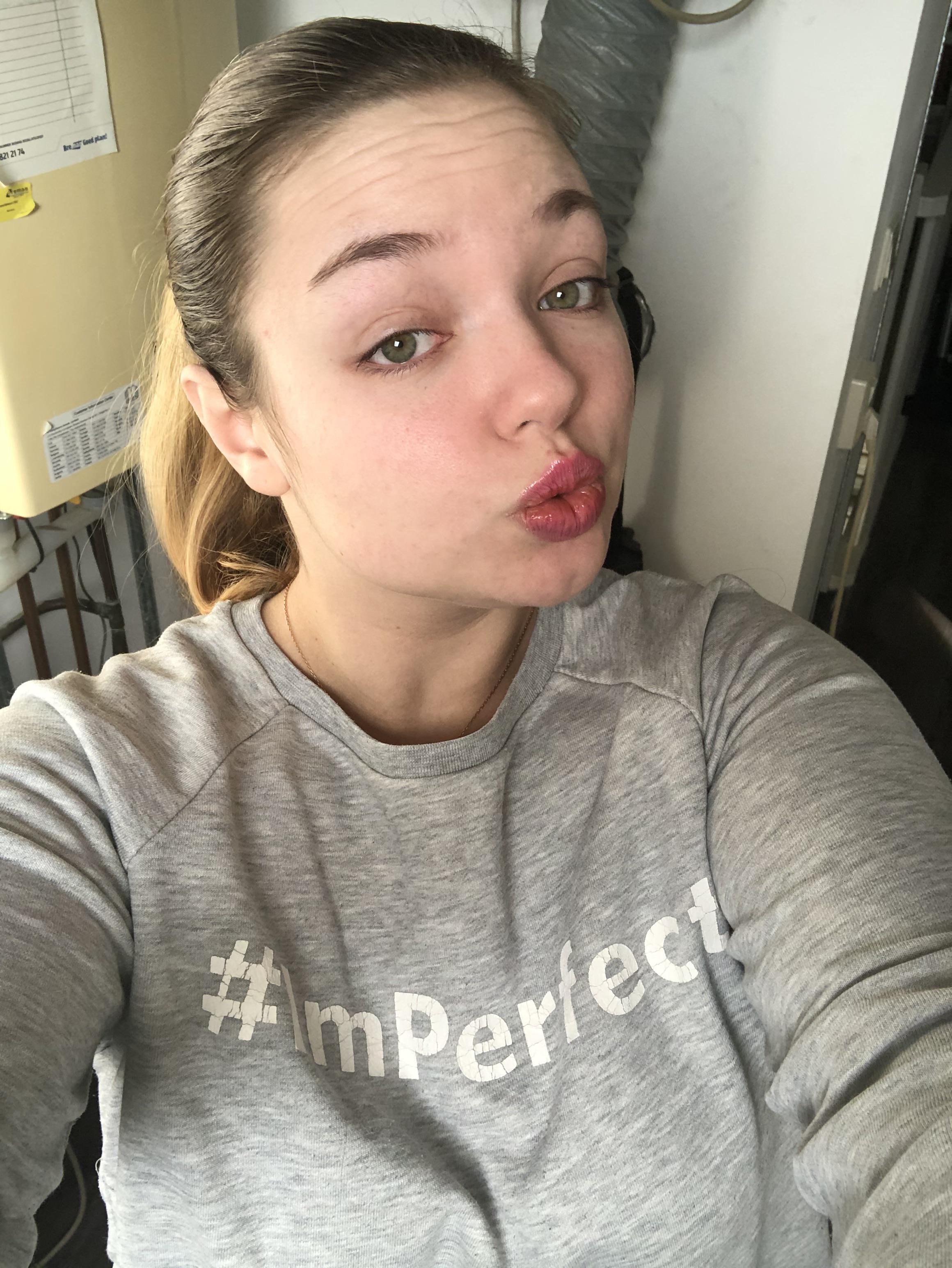 Happy weekend everyone! F/22 | Scrolller