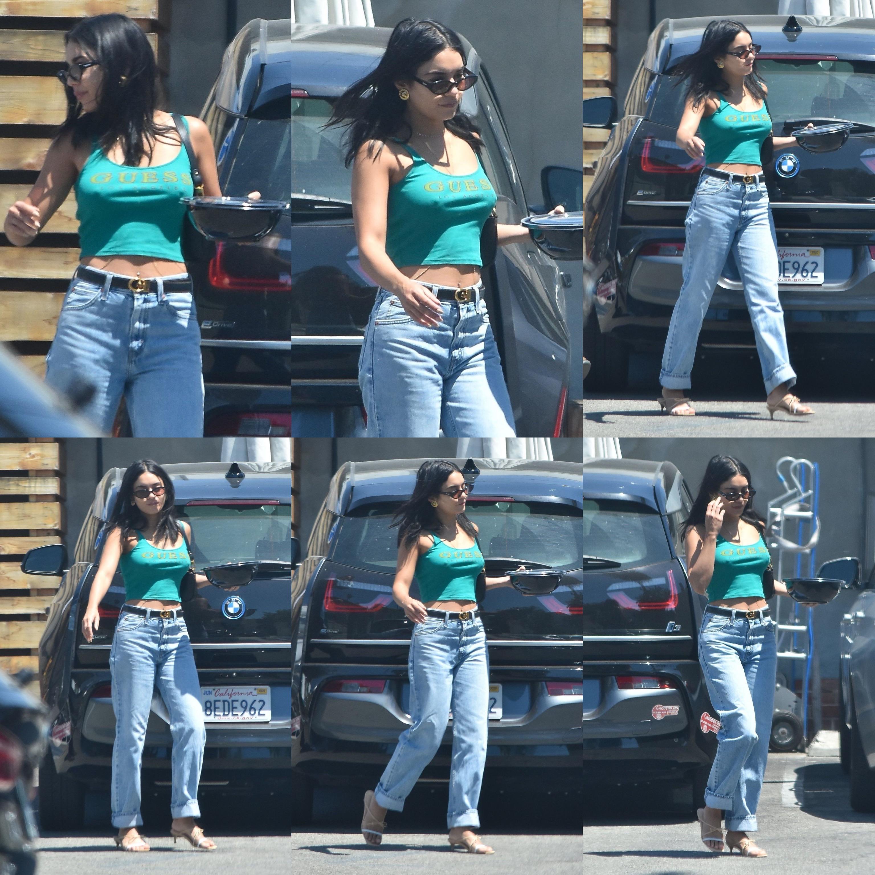 hard nips | Scrolller