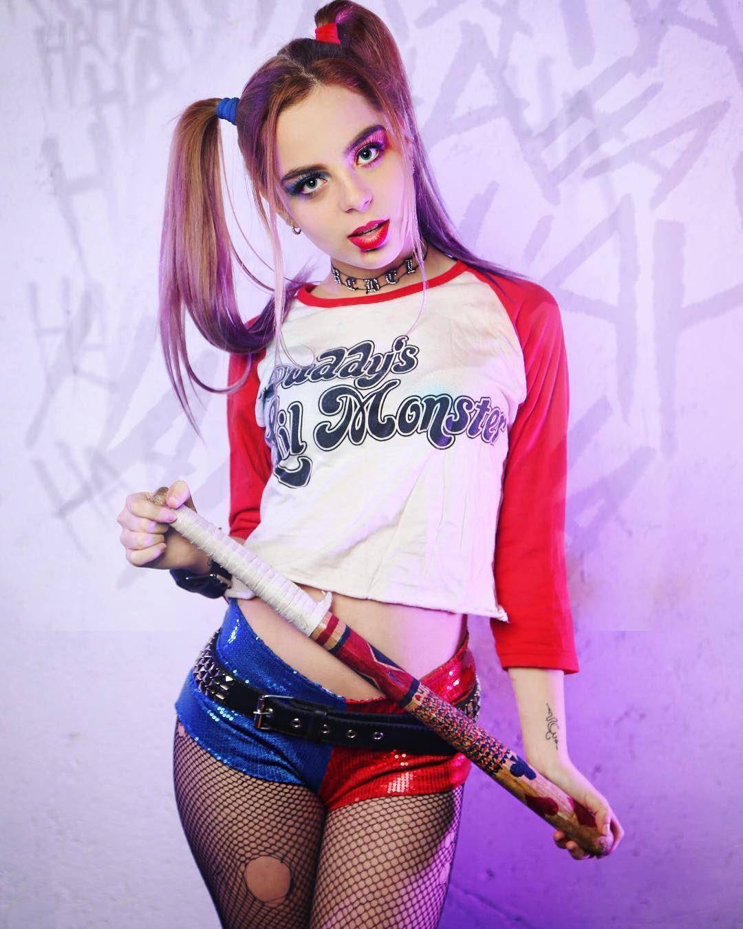 Harley | Scrolller