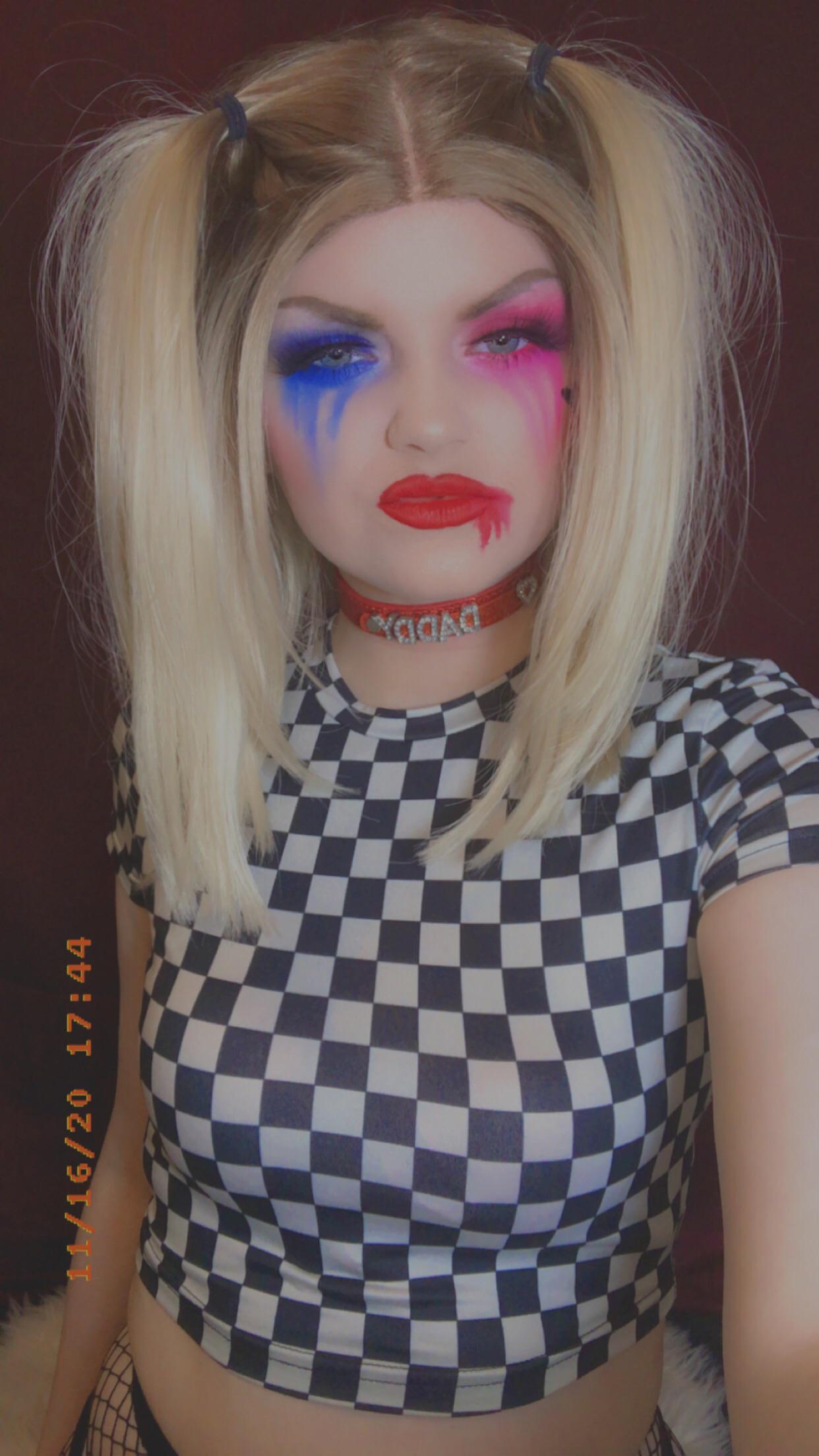 Harley Quinn Can Be An Emo Girl Too Scrolller