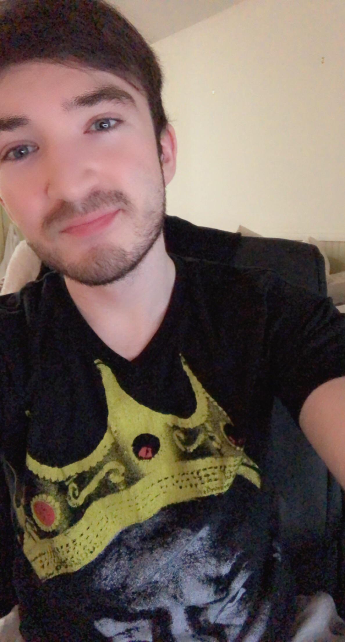 Haven’t taken a selfie in 5eva so I figured I’d post a lil somethin | Scrolller