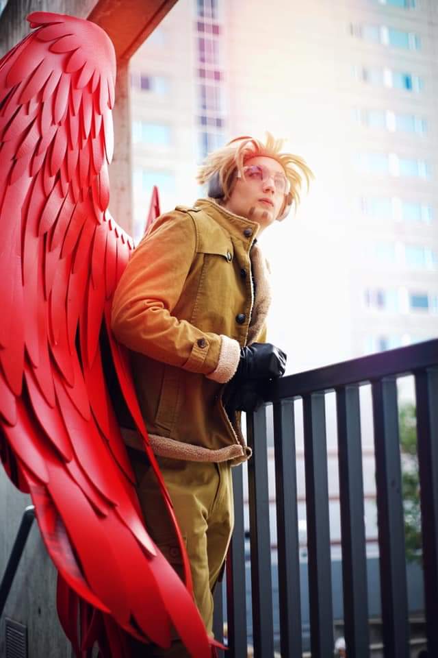 Hawks from My Hero Academia, by @kurochatcosplay | Scrolller