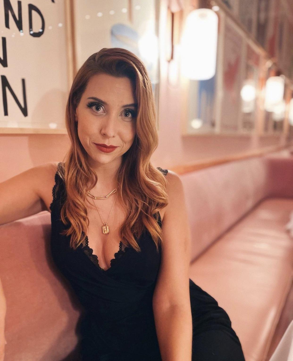 Hazel Hayes | Scrolller