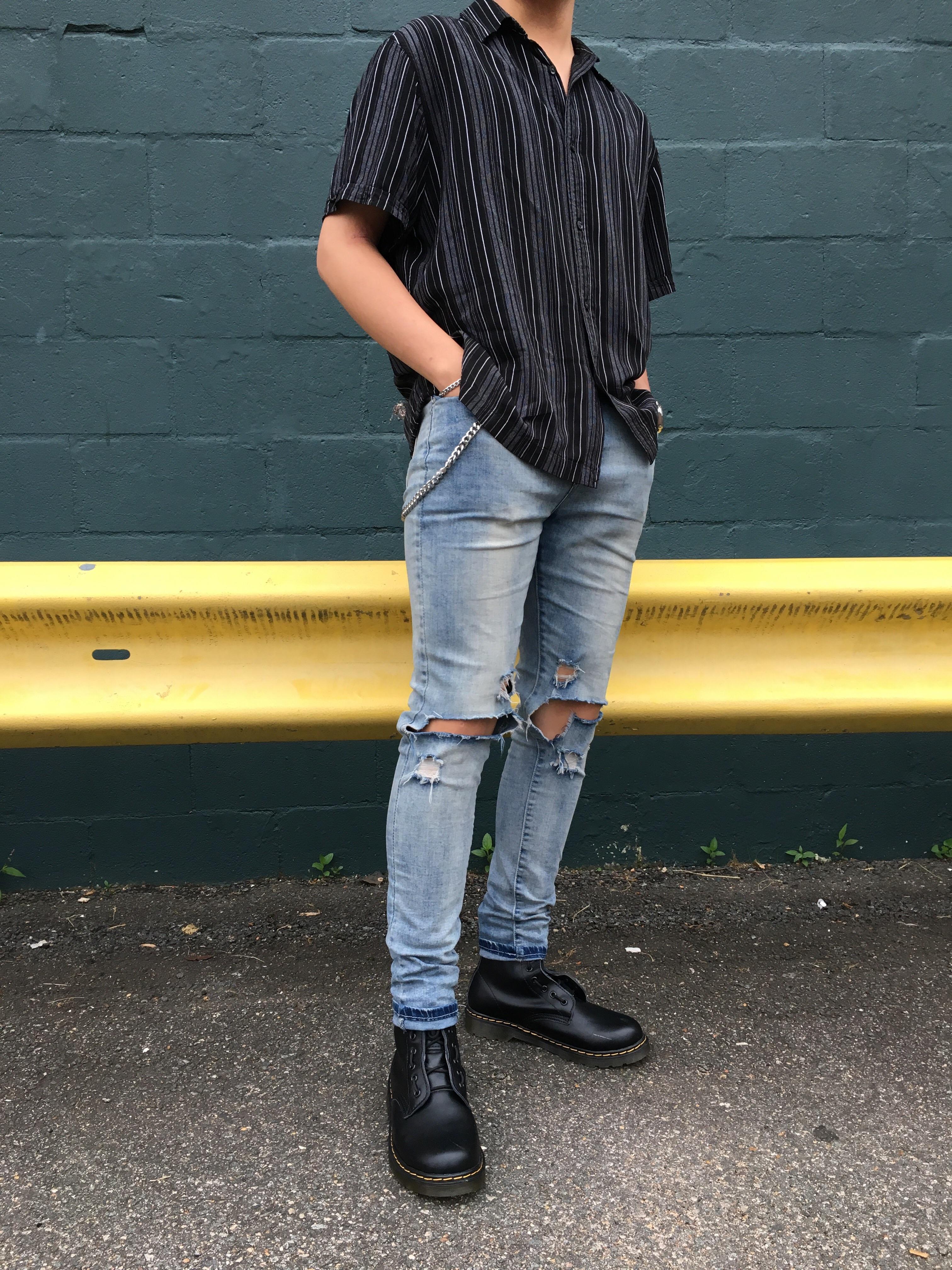 He boot too big | Scrolller