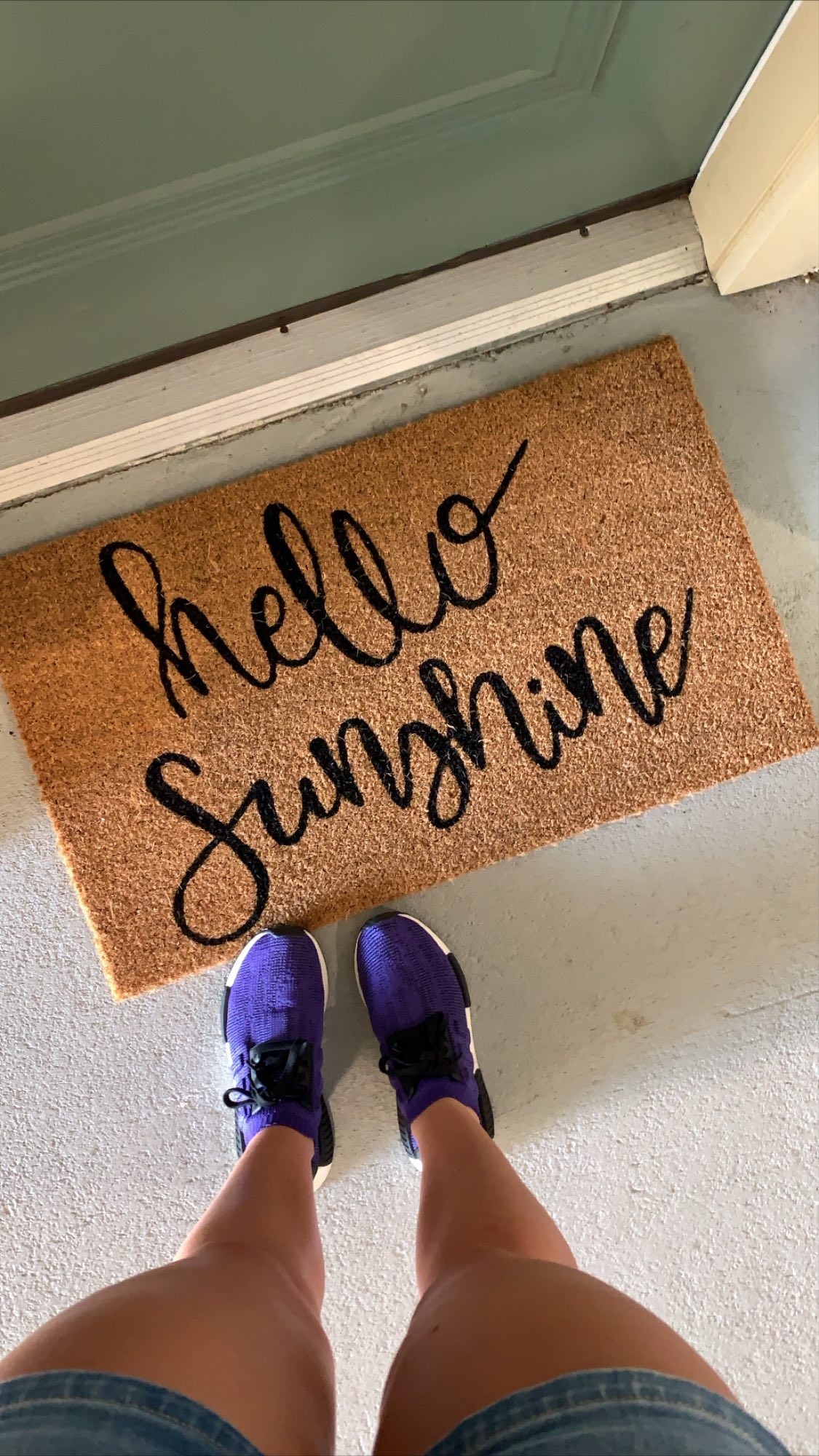 Head-crushing thighs 😜😜 | Scrolller